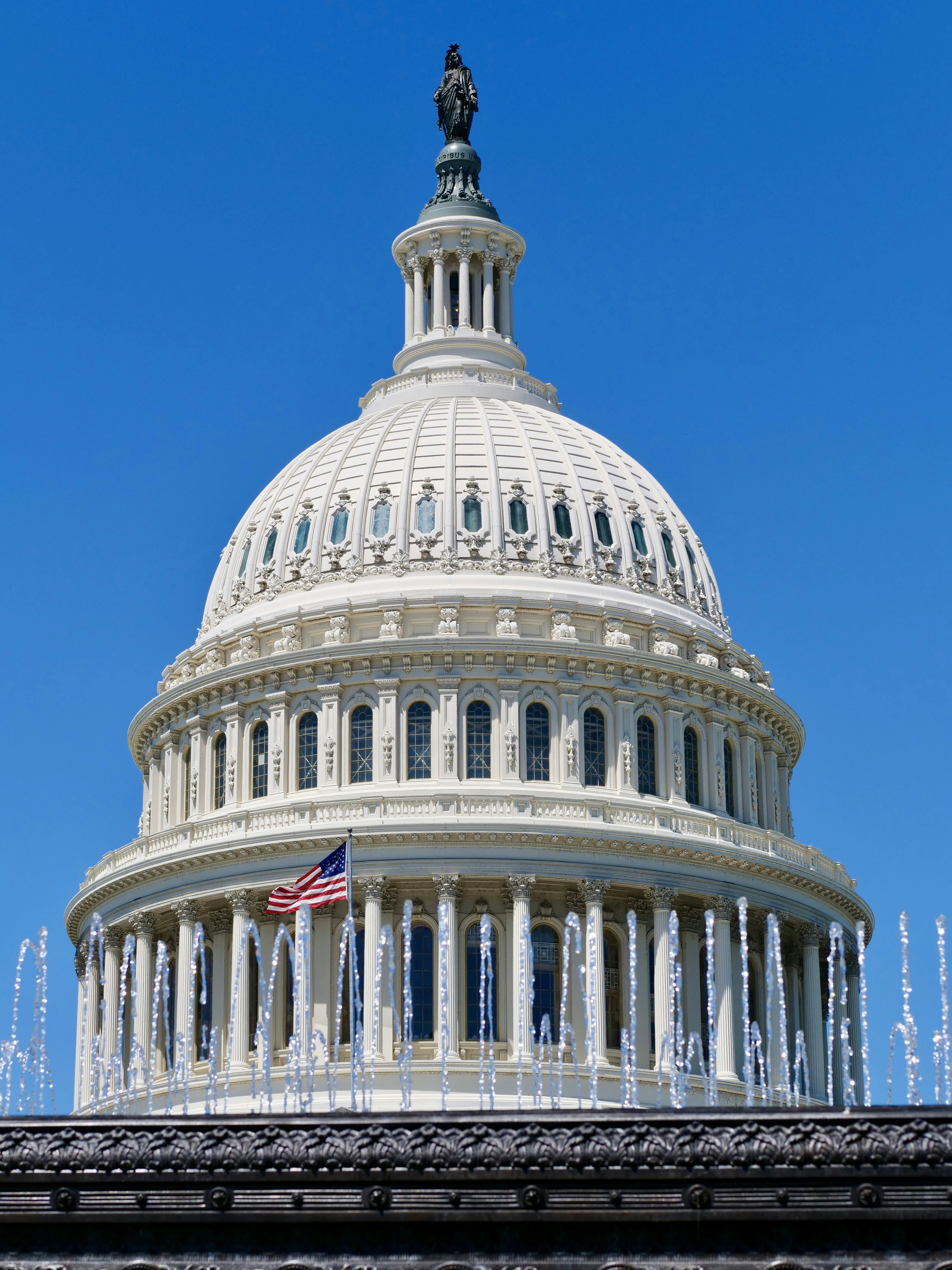 Capitol Beacon: A Clear Sky Framing of the Dome