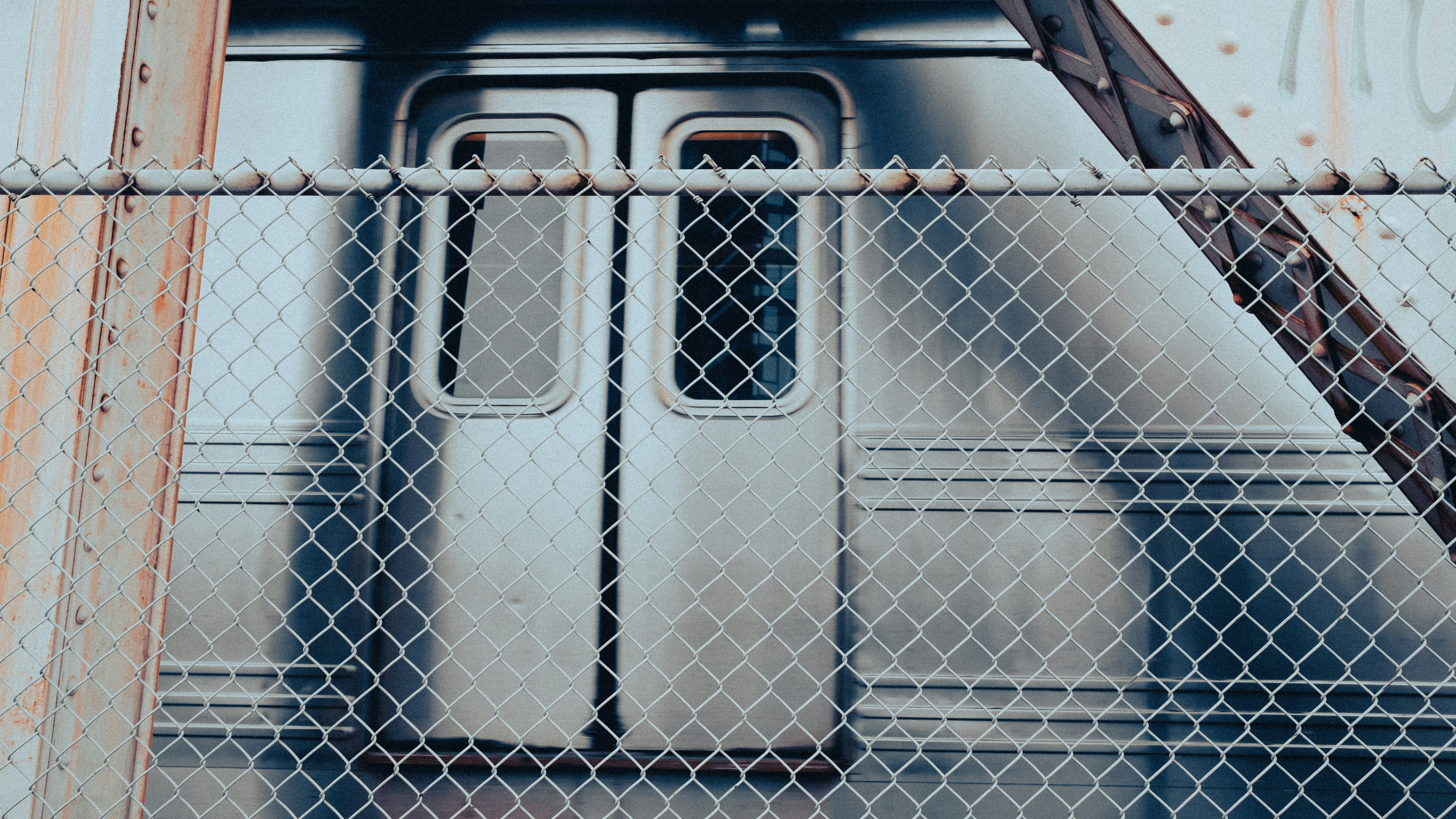 Chained Gate to the Quiet Carriage