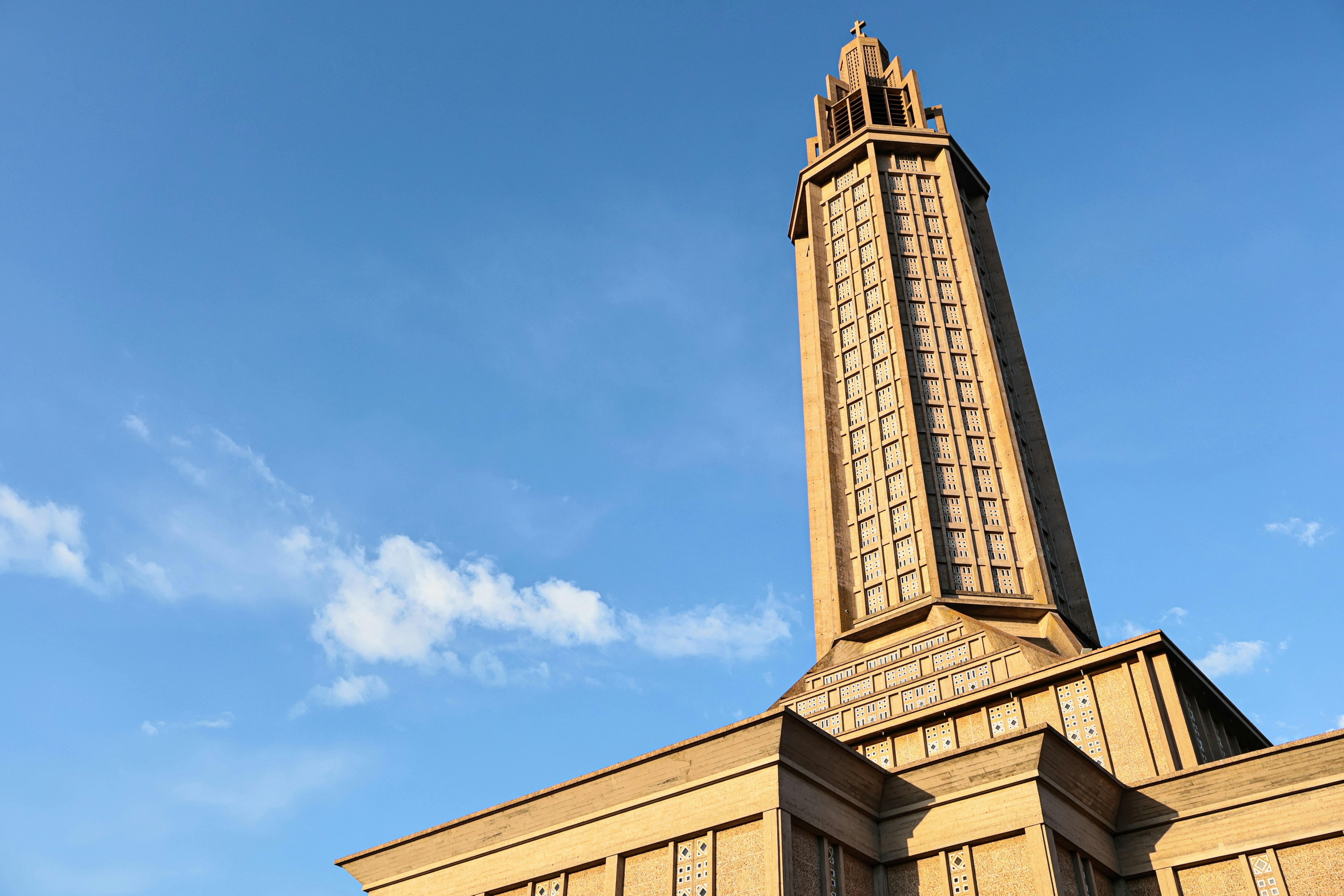 Cornerstone of the City: Monumental Tower Backed by Clear Sky