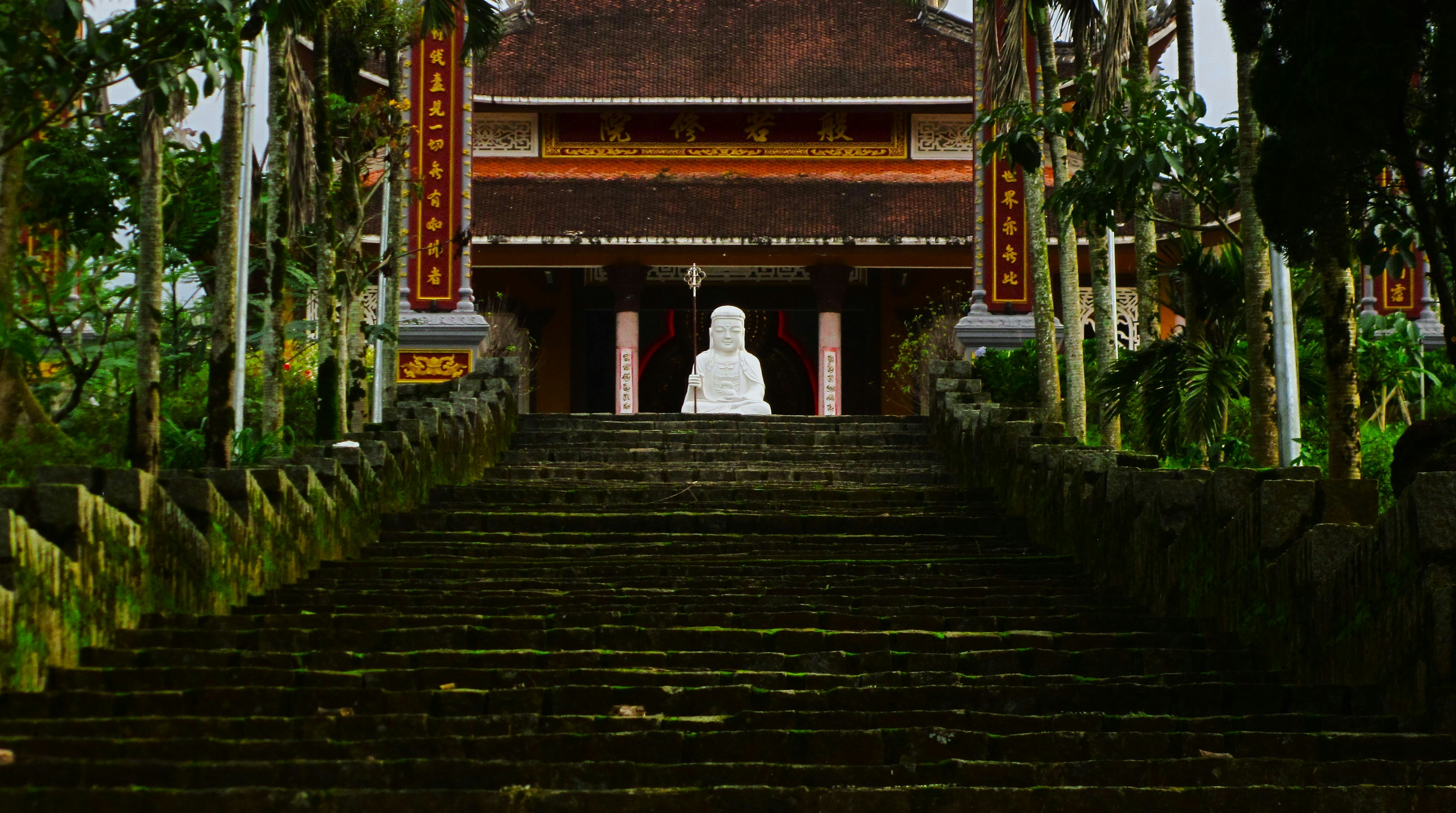 Steps to the Quiet Statue: A Temple Approach