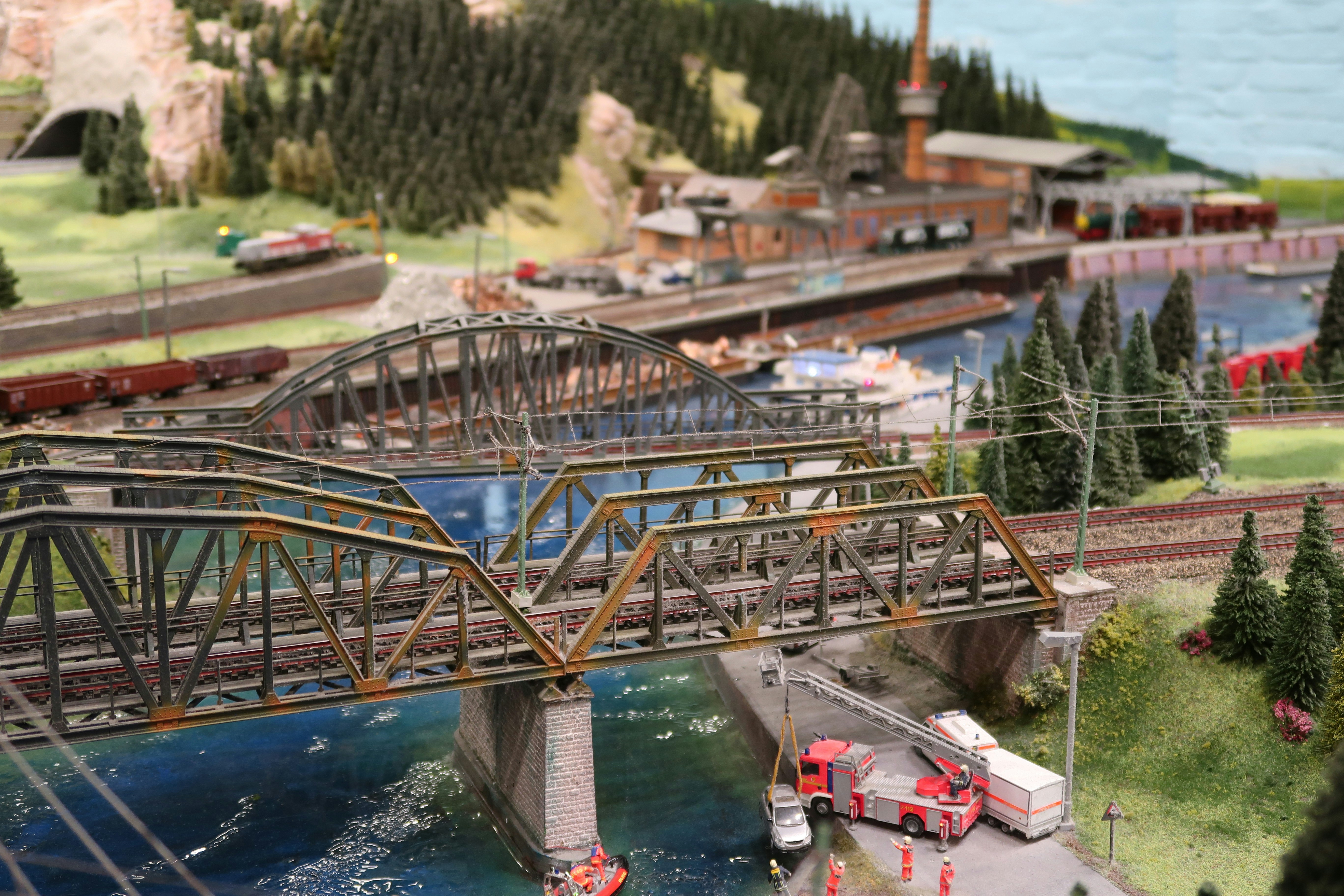 Railway City by the River: A Model Landscape Under Steel Arches