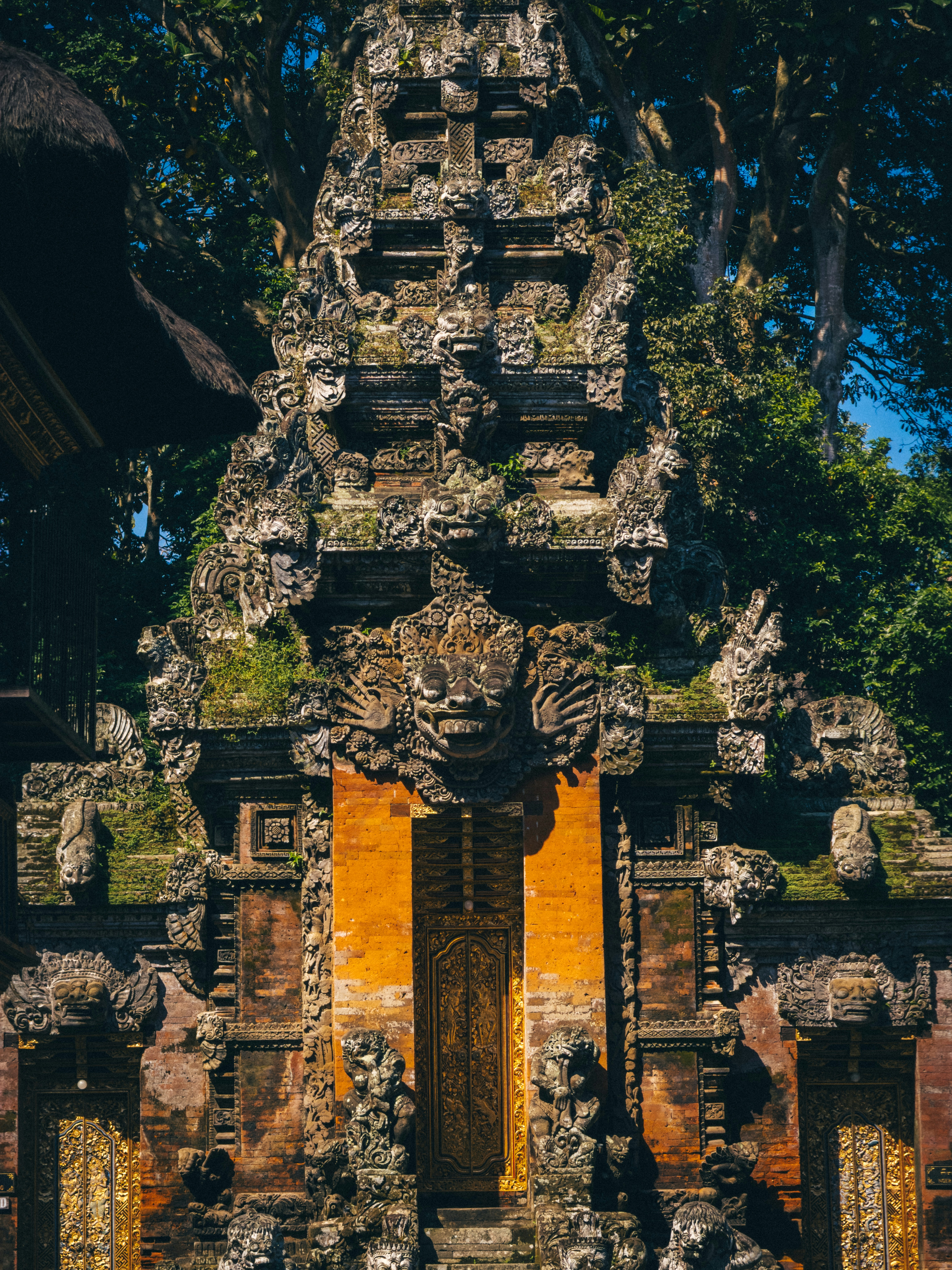 Stone Gate of Harbored Dragon Faces