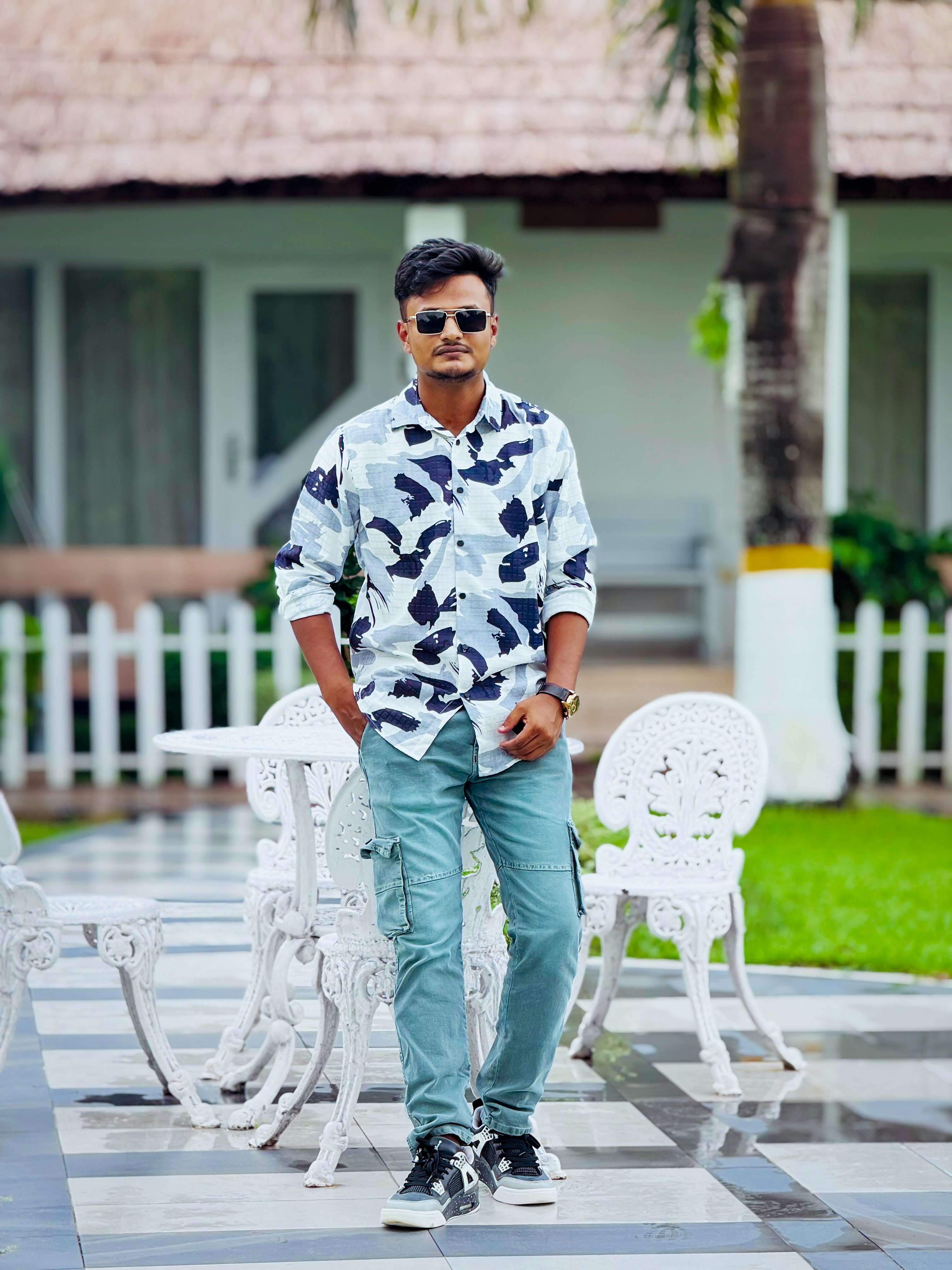 Portrait on White Terrace: A Relaxed Style in Tropical Light
