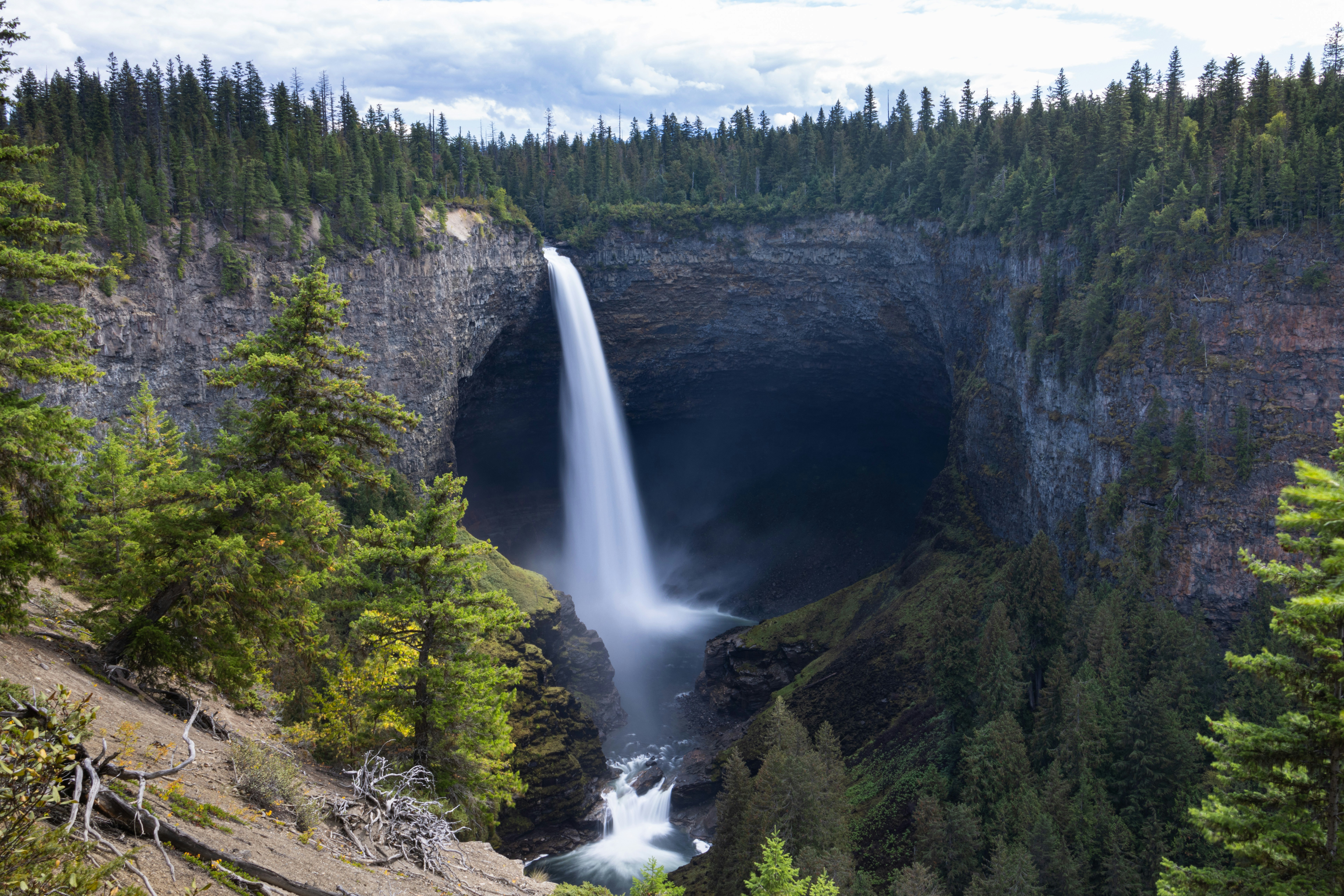 Cascading Silence: A Hidden Gorge Falls into Mist