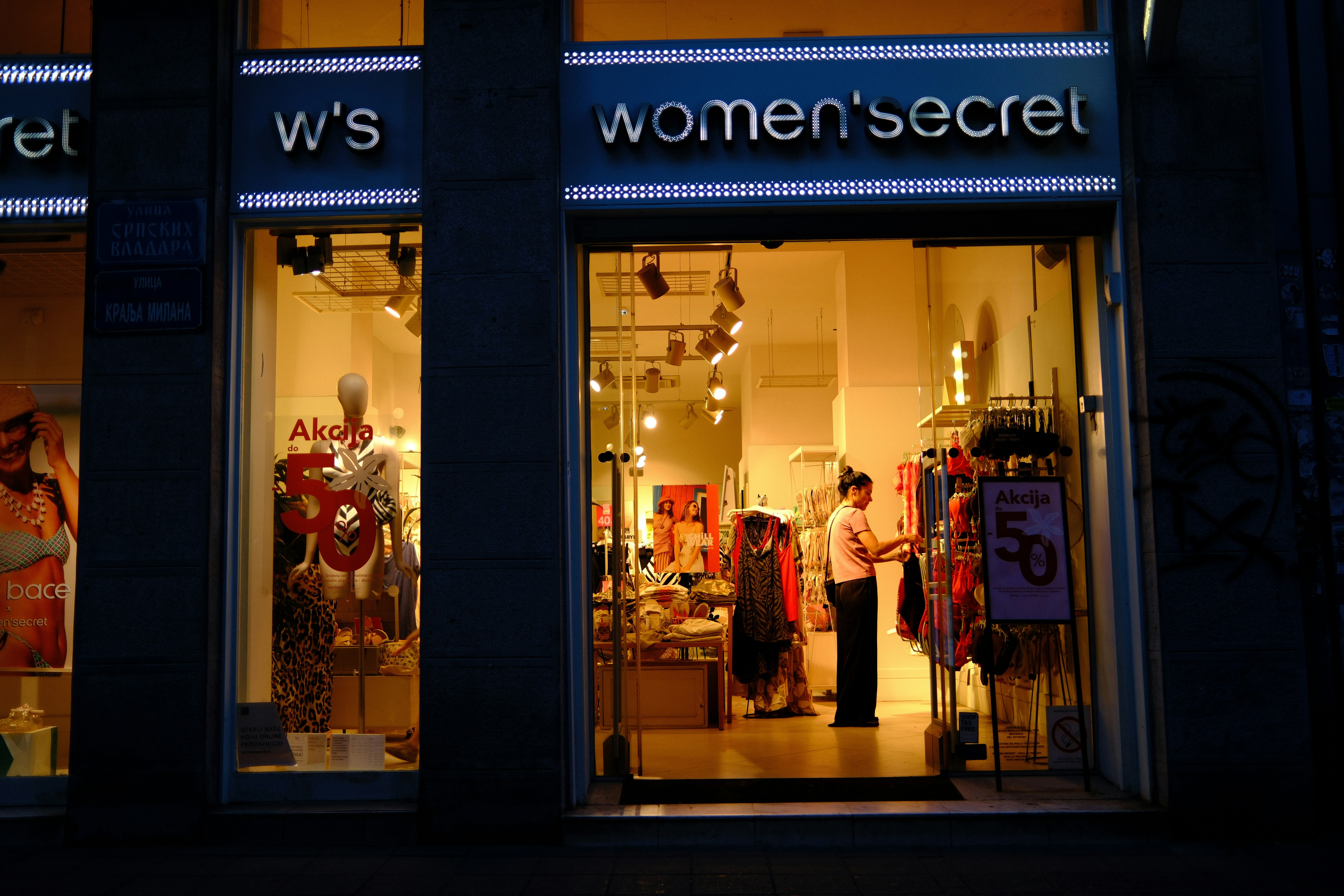 Evening glow through a women’s secret storefront