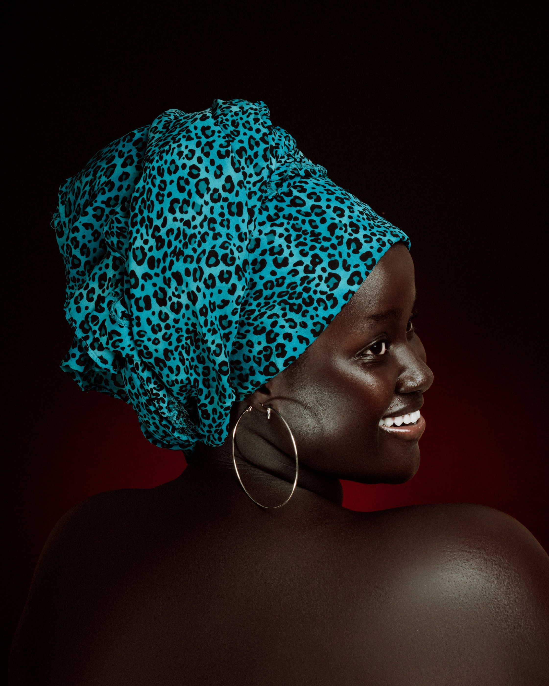 Azure Turban, Warm Smile