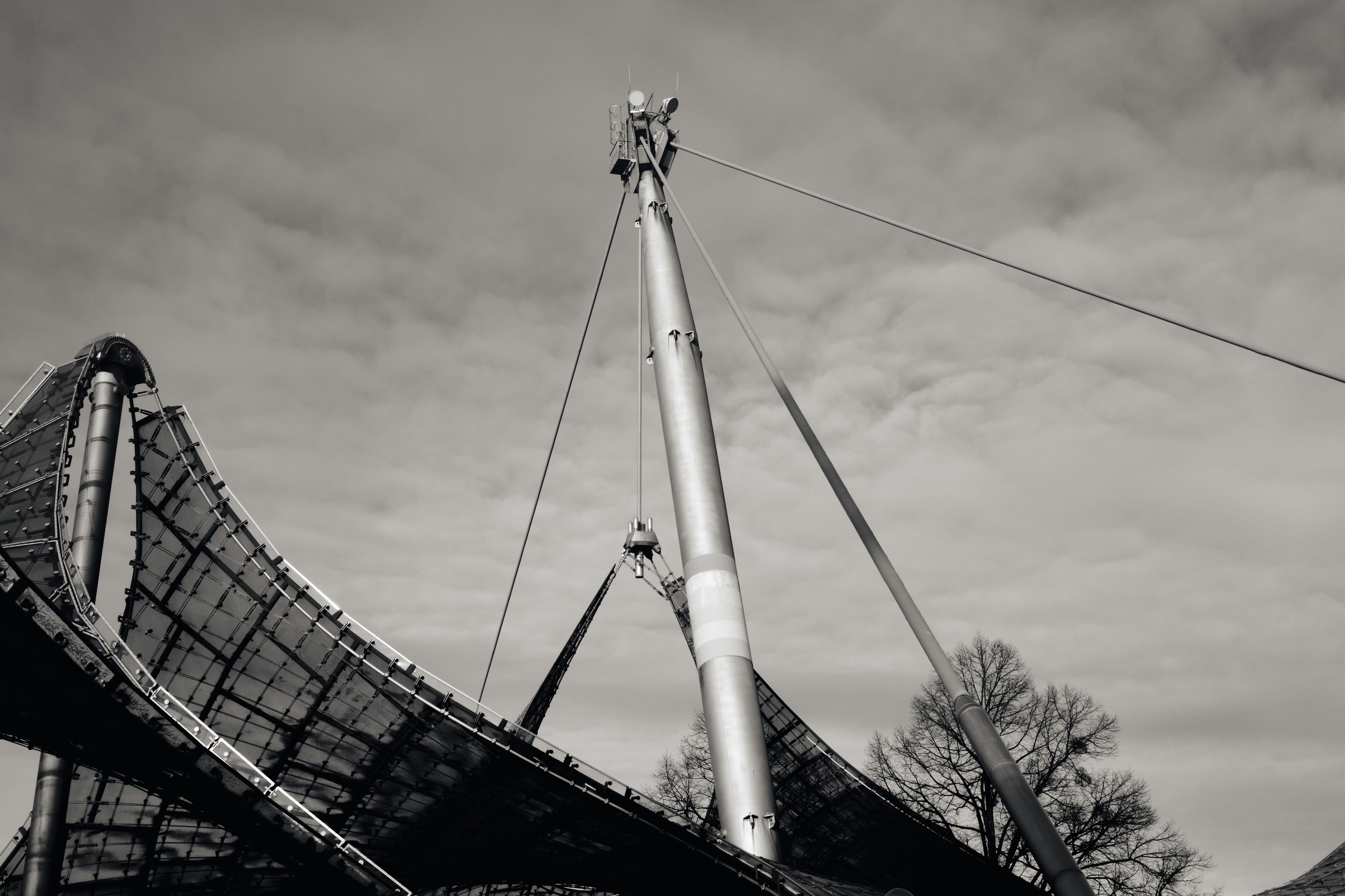 Sails of Steel: A Structural Moment in Mono