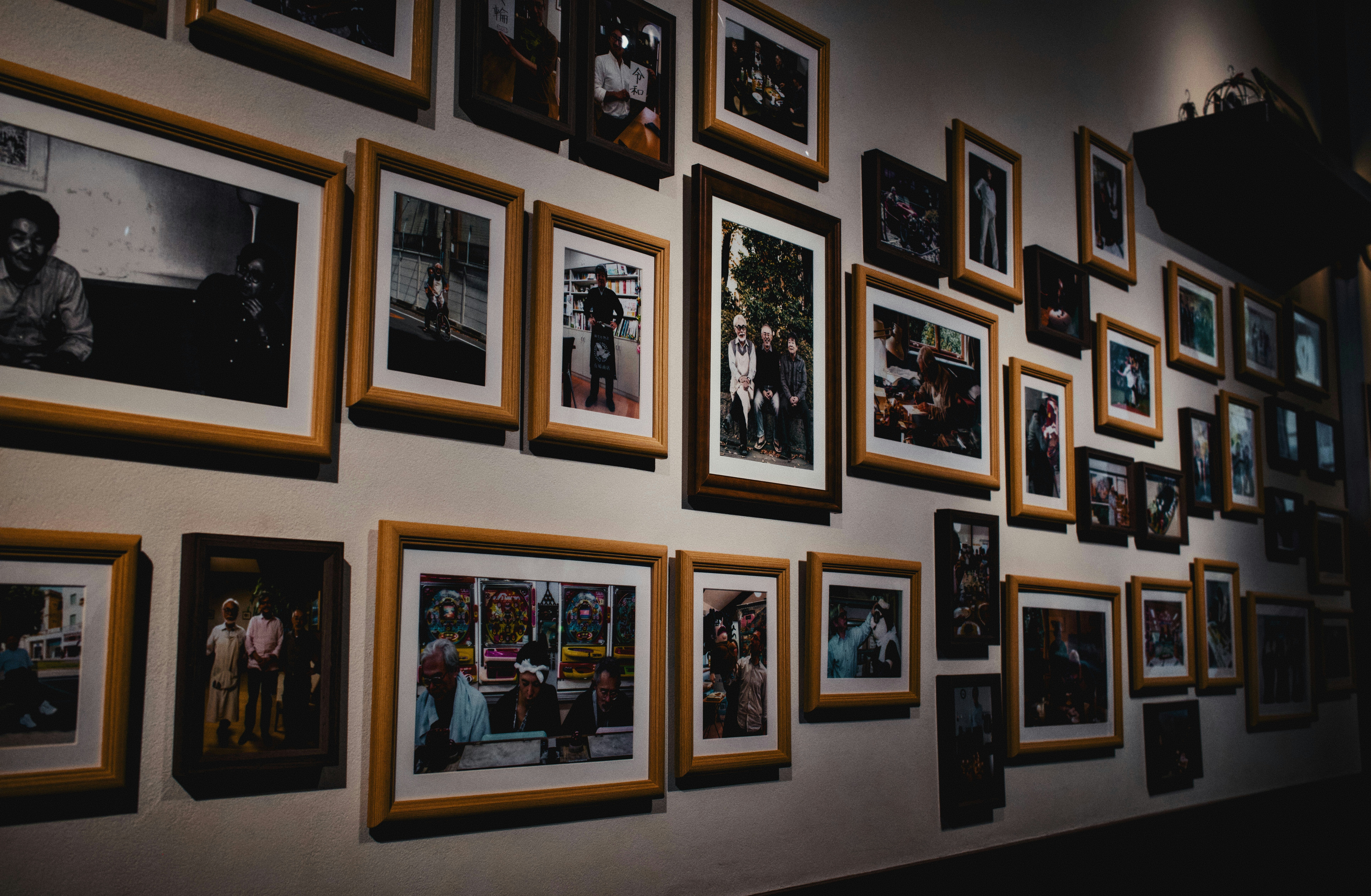 Frames of Memory: A Corridor of Shared Moments