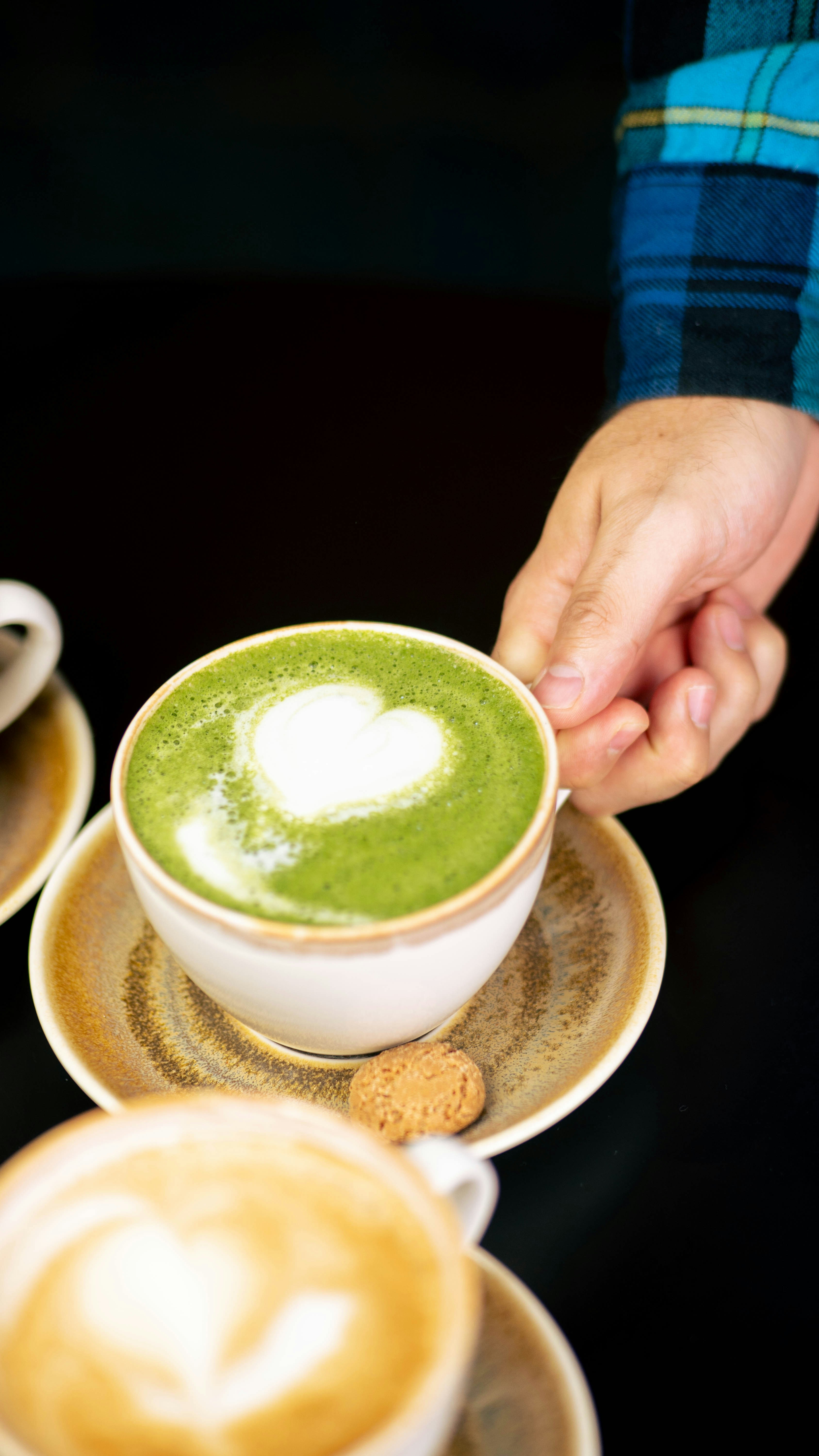 Green Matcha Moment: Handsteady Pour Over Latte Art