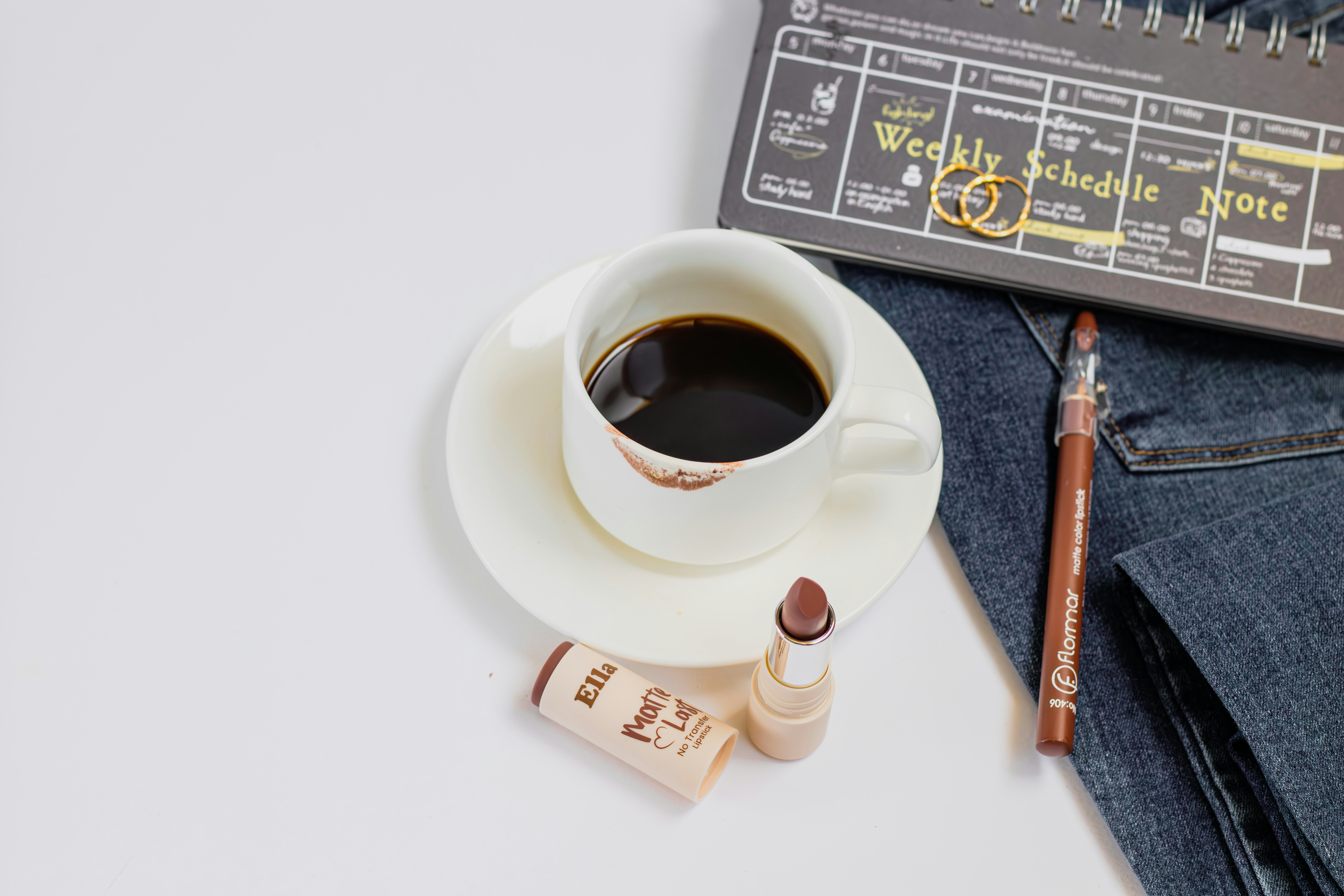 Morning Brew: A Cup, A Schedule, And A Hint Of Lipstick