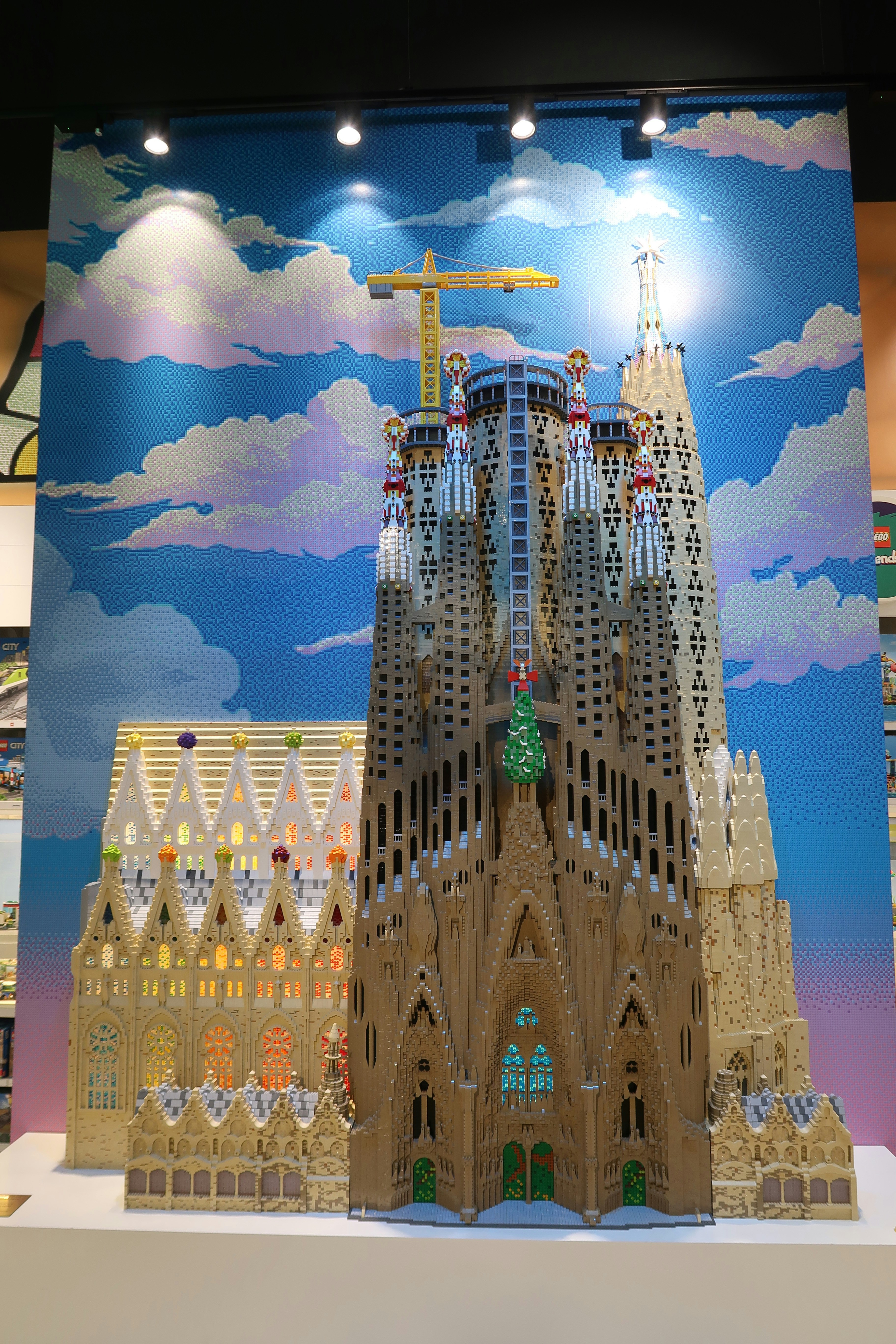 Sagrada Fantasia: A Lego Cathedral Reaching for the Sky