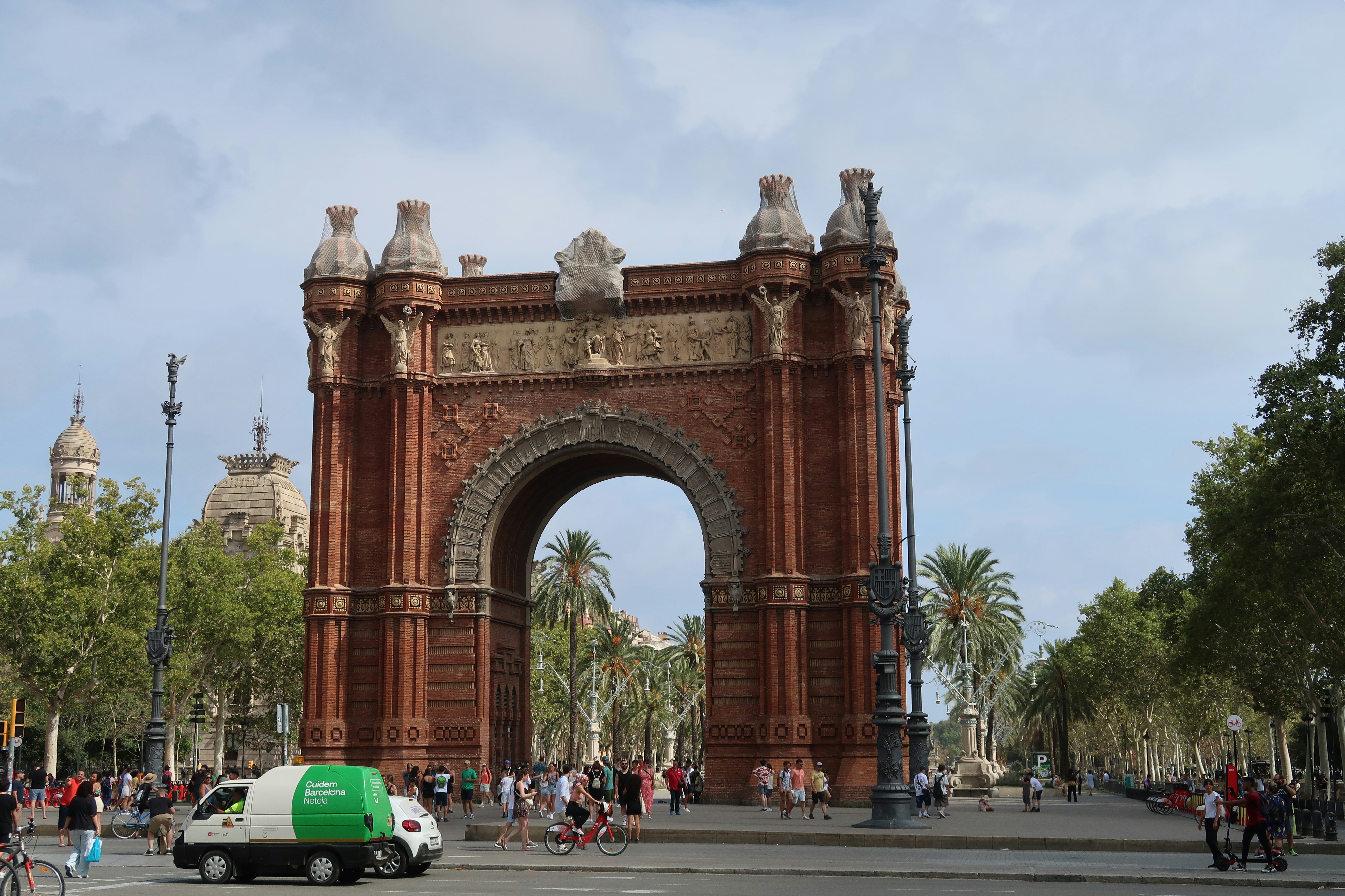 Gateway to a Barcelona City Day: The Arc with Palm Trees