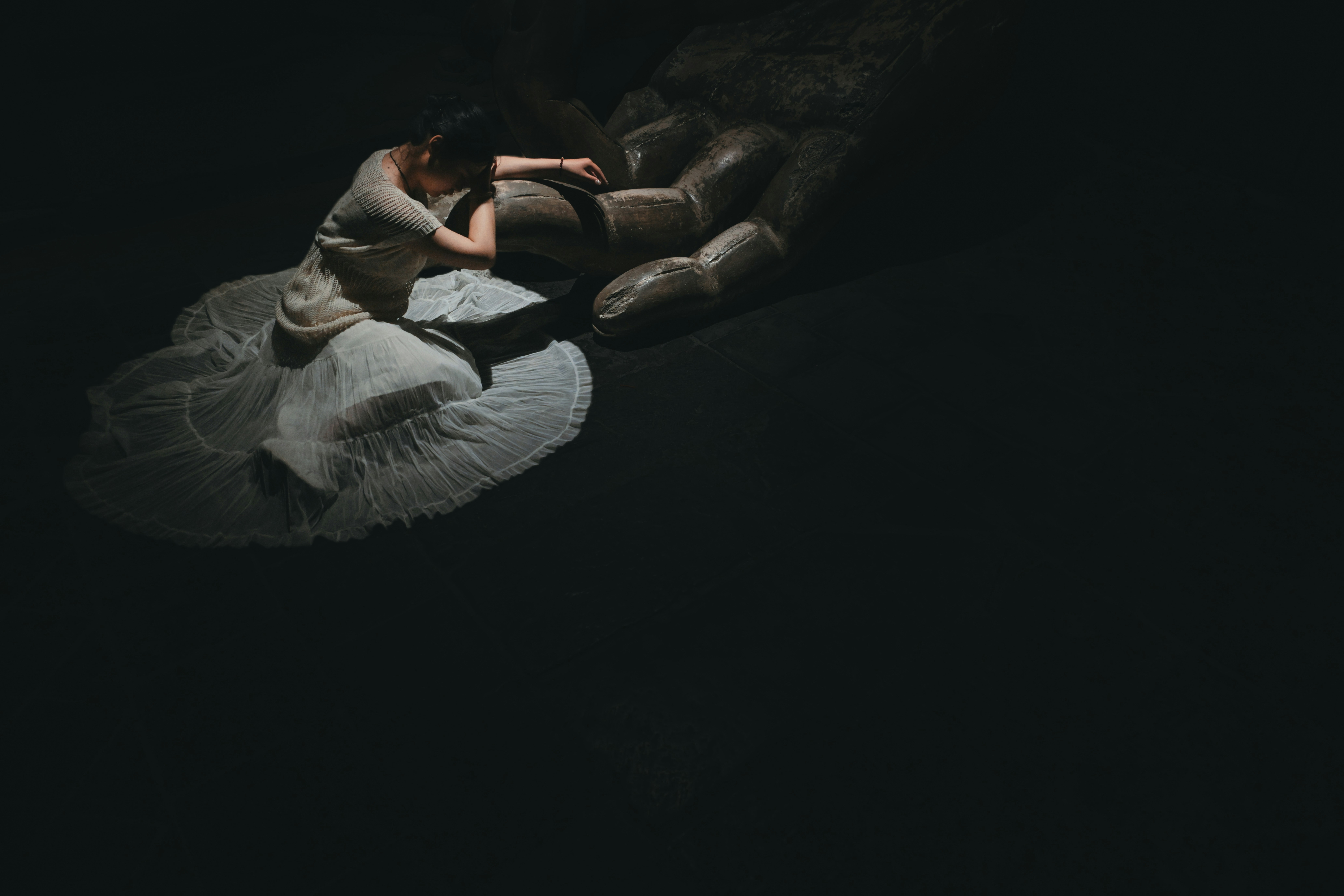 Whispered Repose in a Cobalt Depth