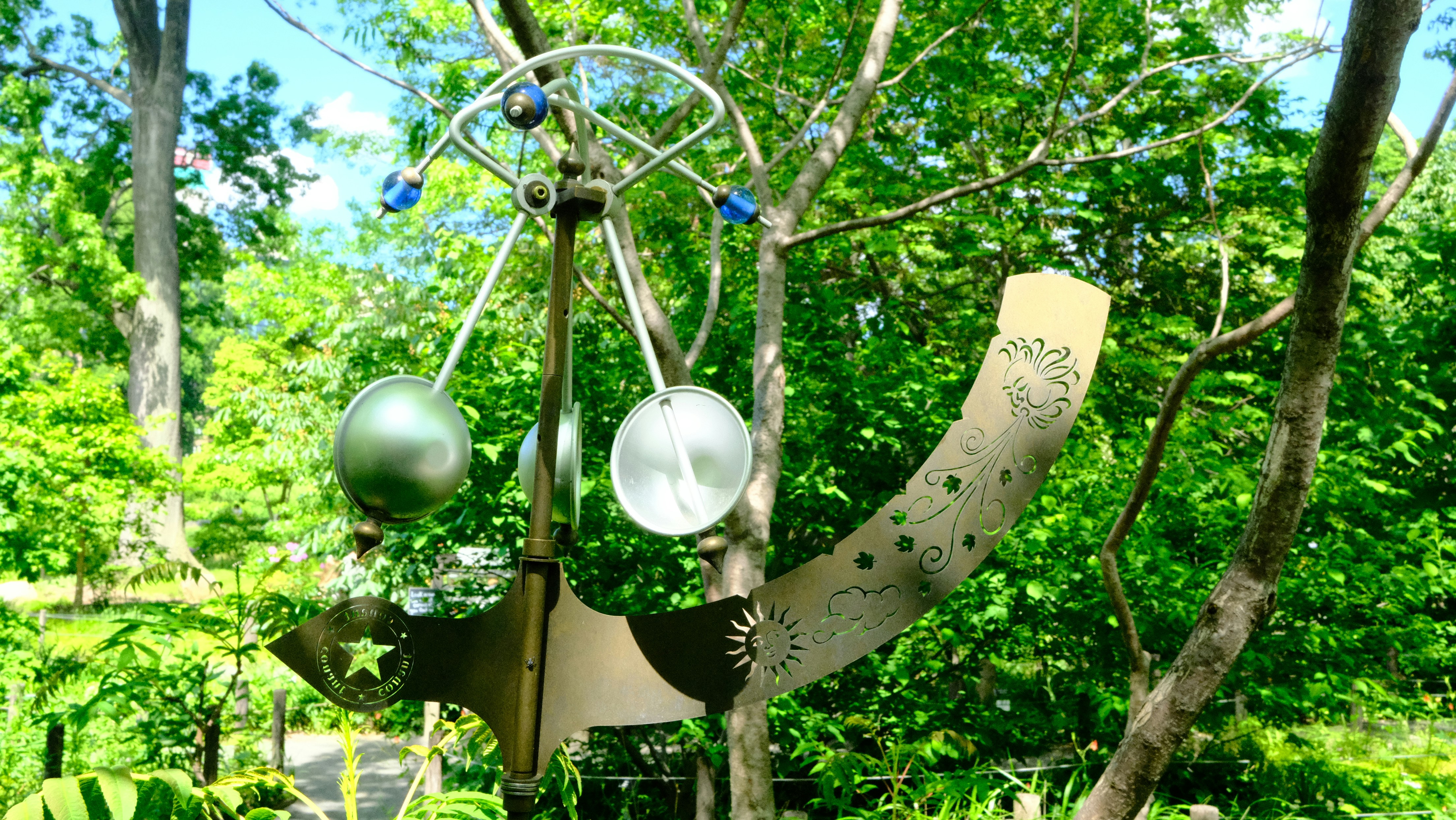 Solar Serpent Quadrants: A Kinetic Playground in Summer Light