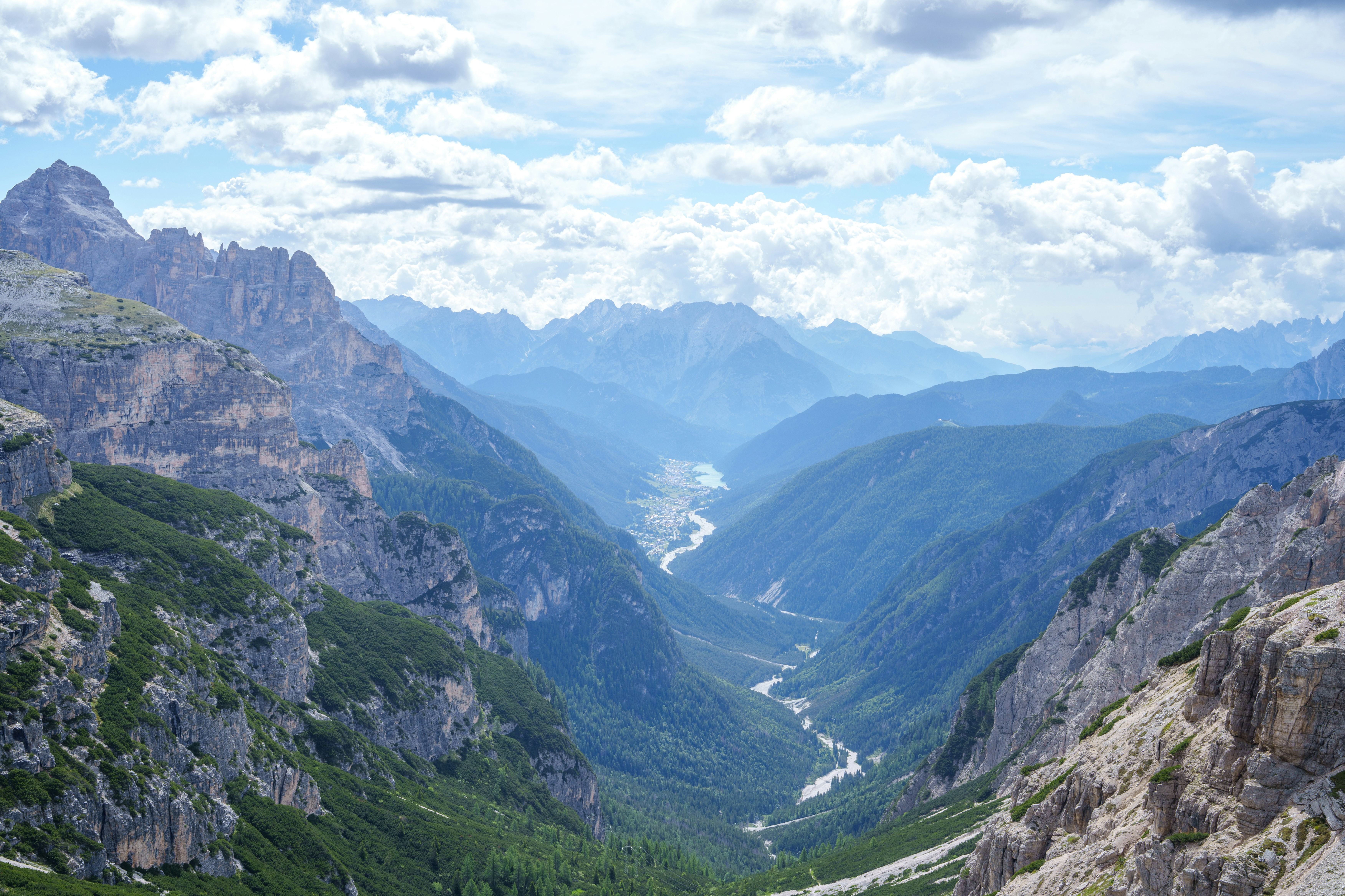 A Valleyscape Crowned by Rigged Peaks