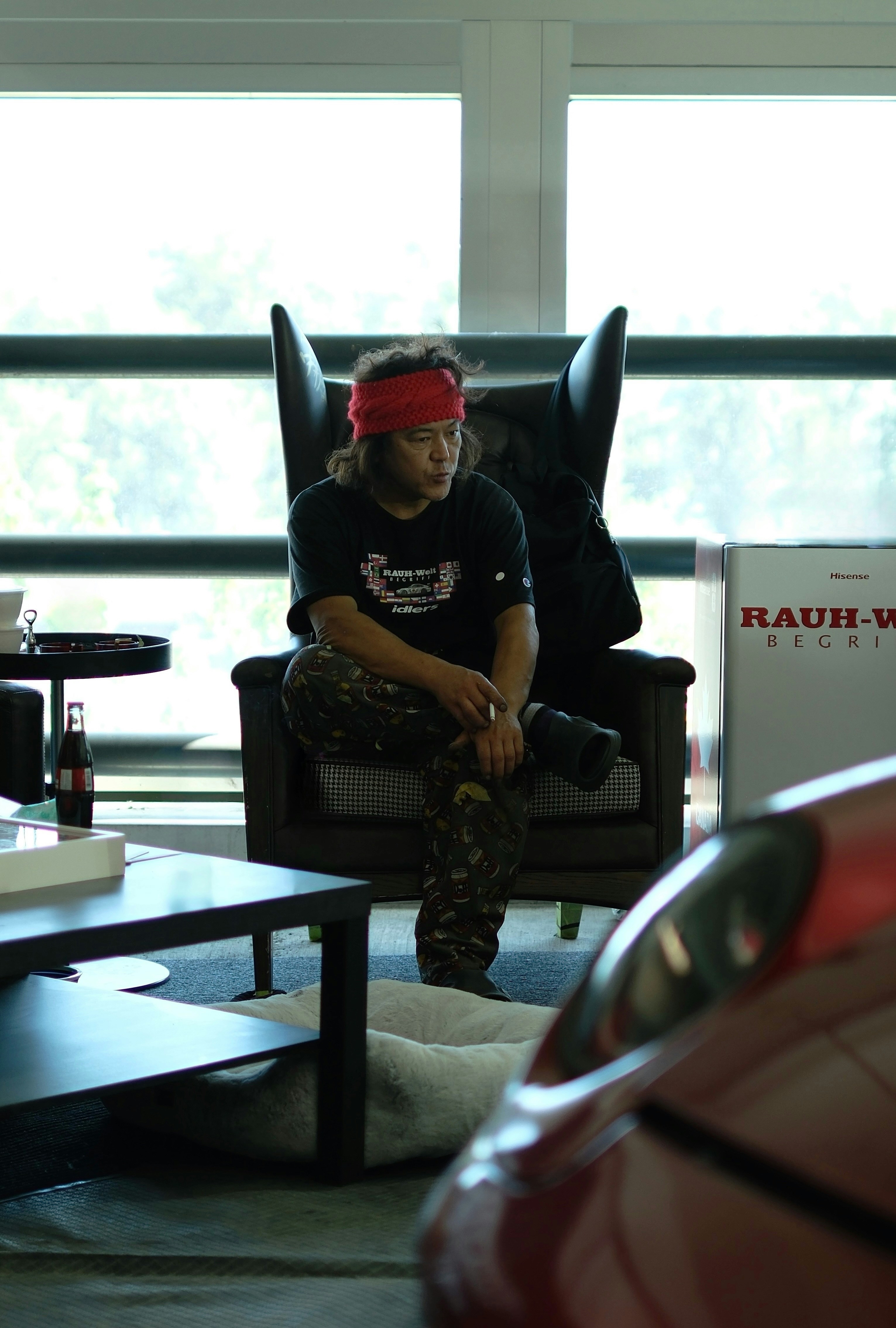 Red Woodlands Session: A Quiet Moment with a Filmmaker in Twilight Lounge