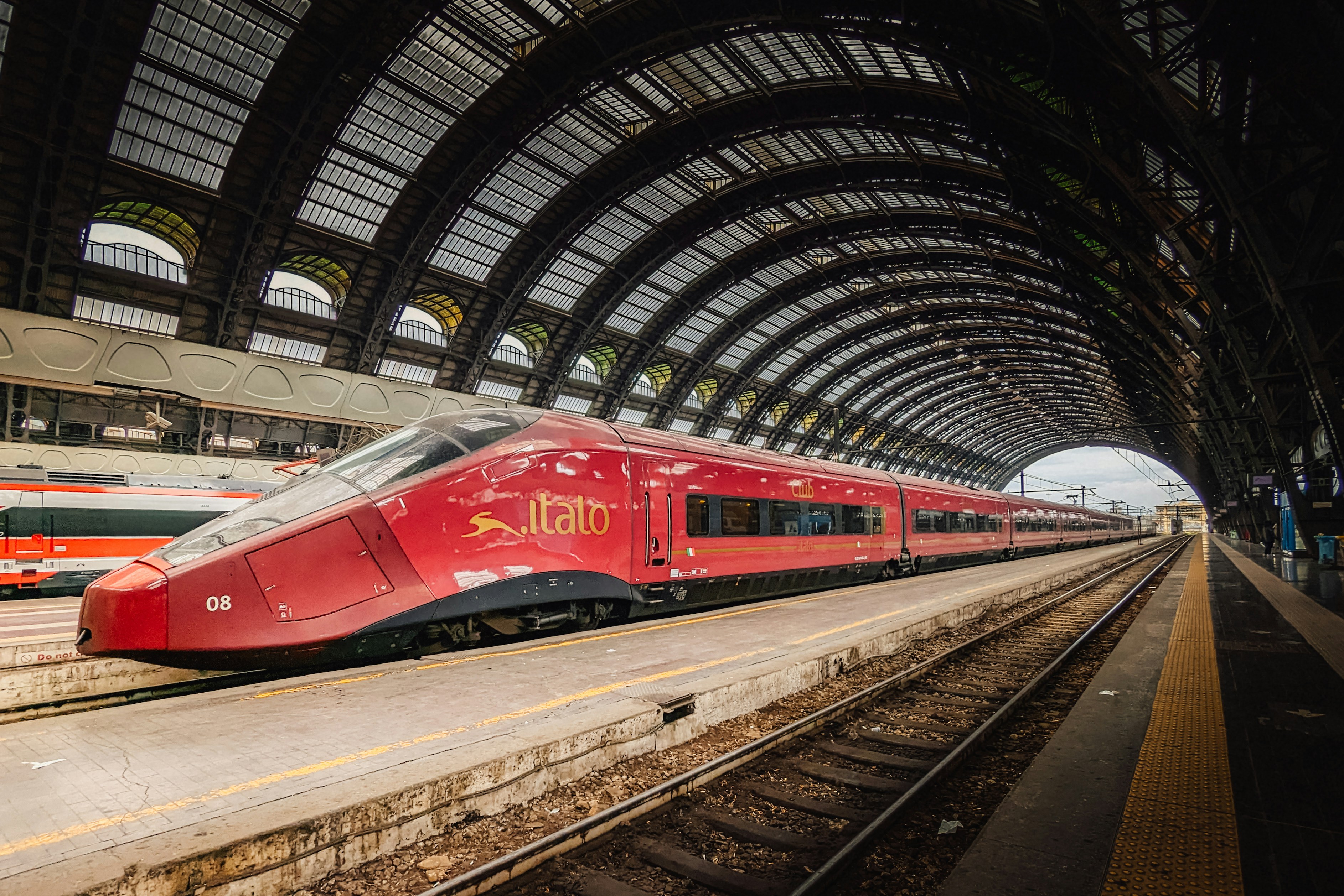 Red Arrow Express at the Glass Arch Terminal