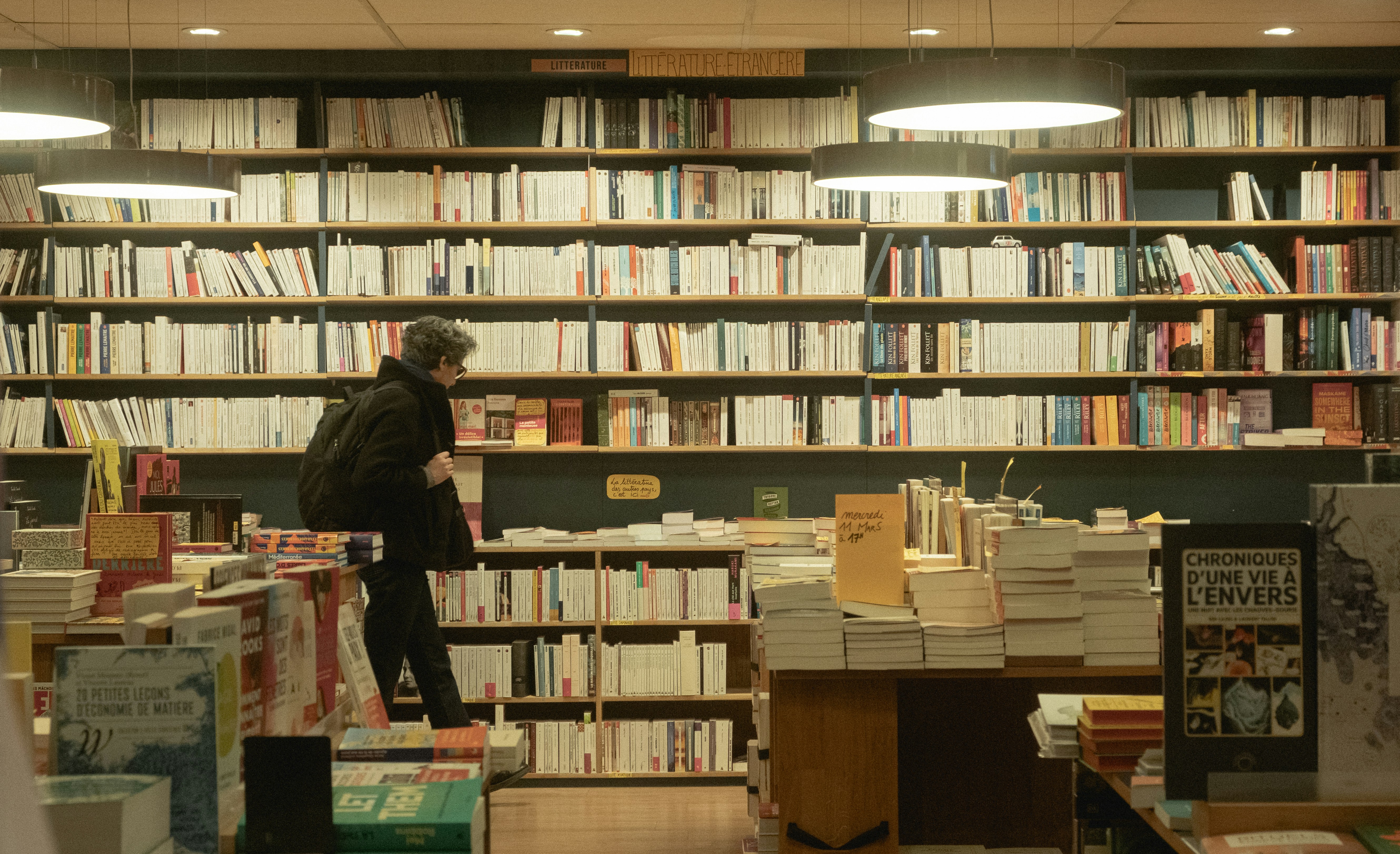 A Quiet Librarium Detour: A Reader Weighs the Aisles