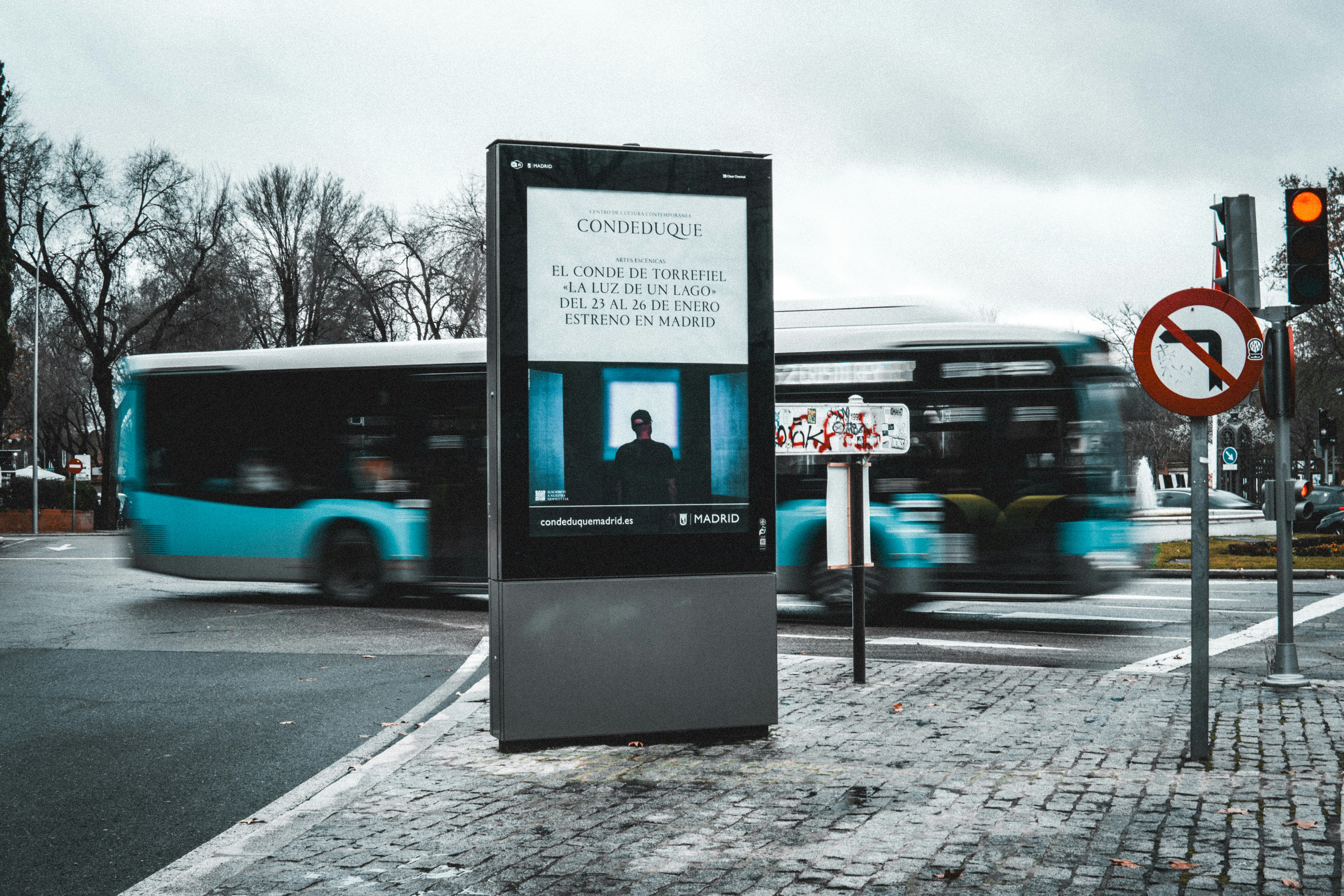 Urban Transit Silence: An Infographic Bus Stop in Motion