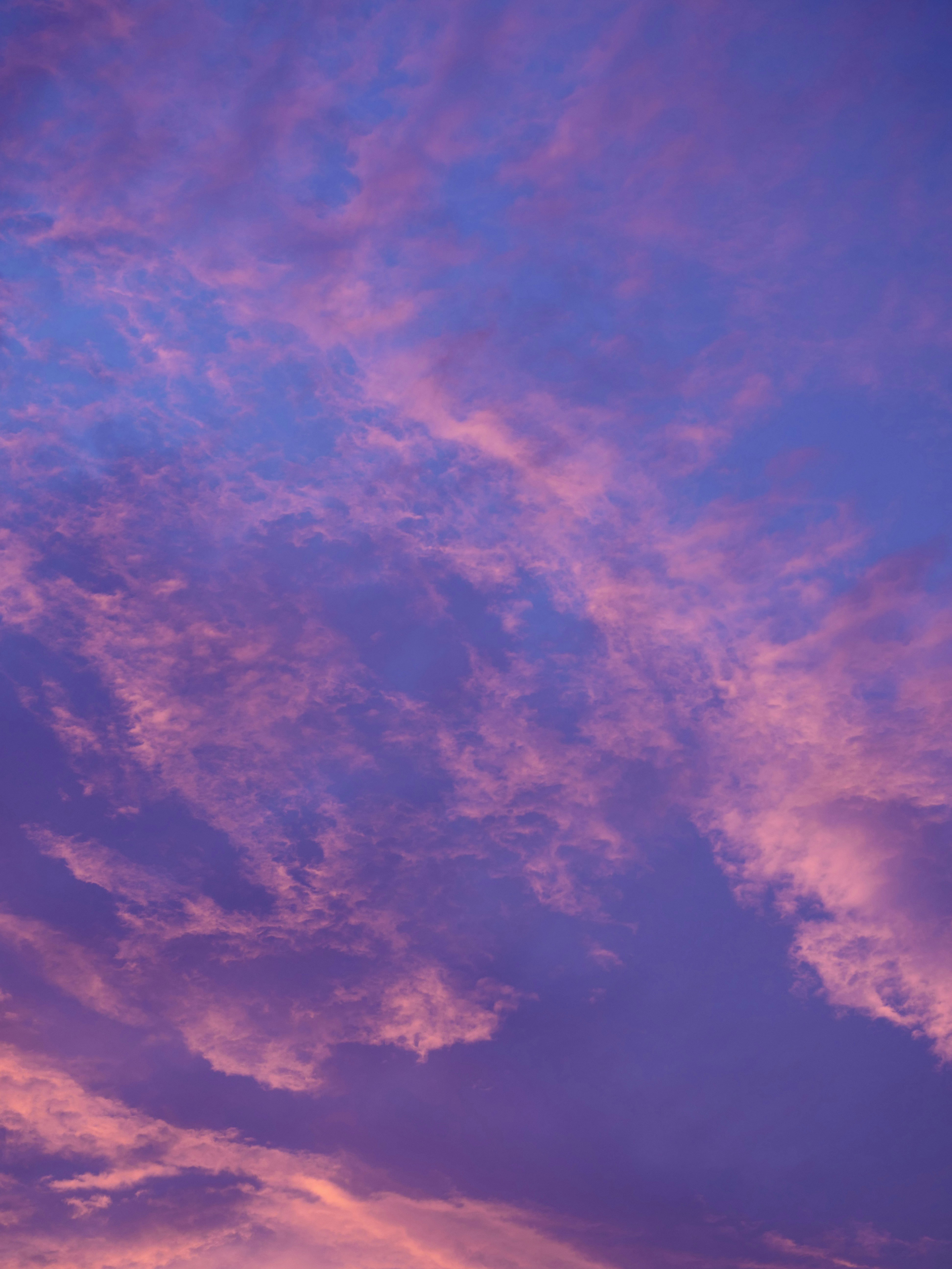 Silken Twilight: Pink-Orange Veils Across a Velvet Sky