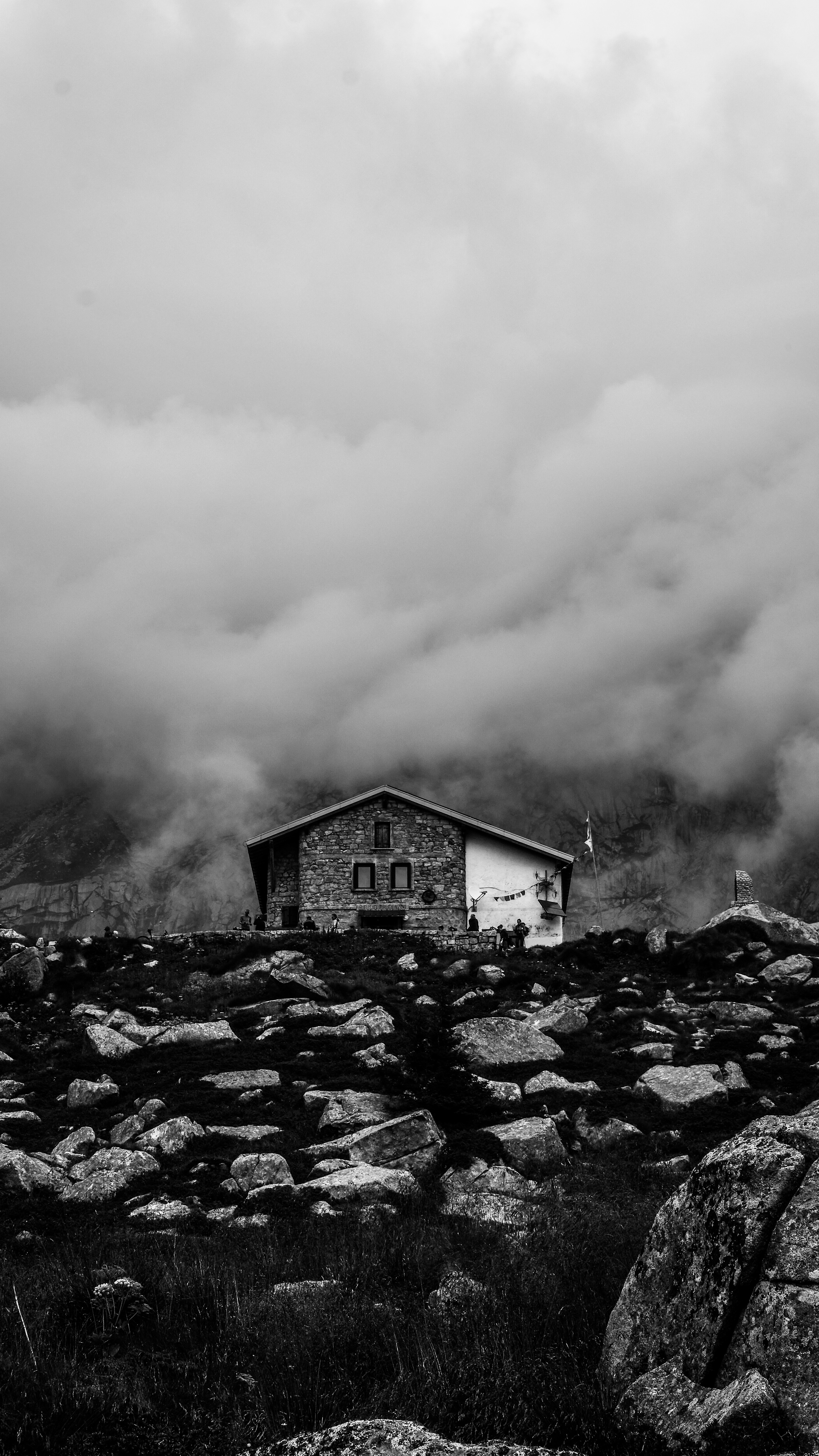 Stone Refuge in the Mist: A Quiet Mountain Cabin