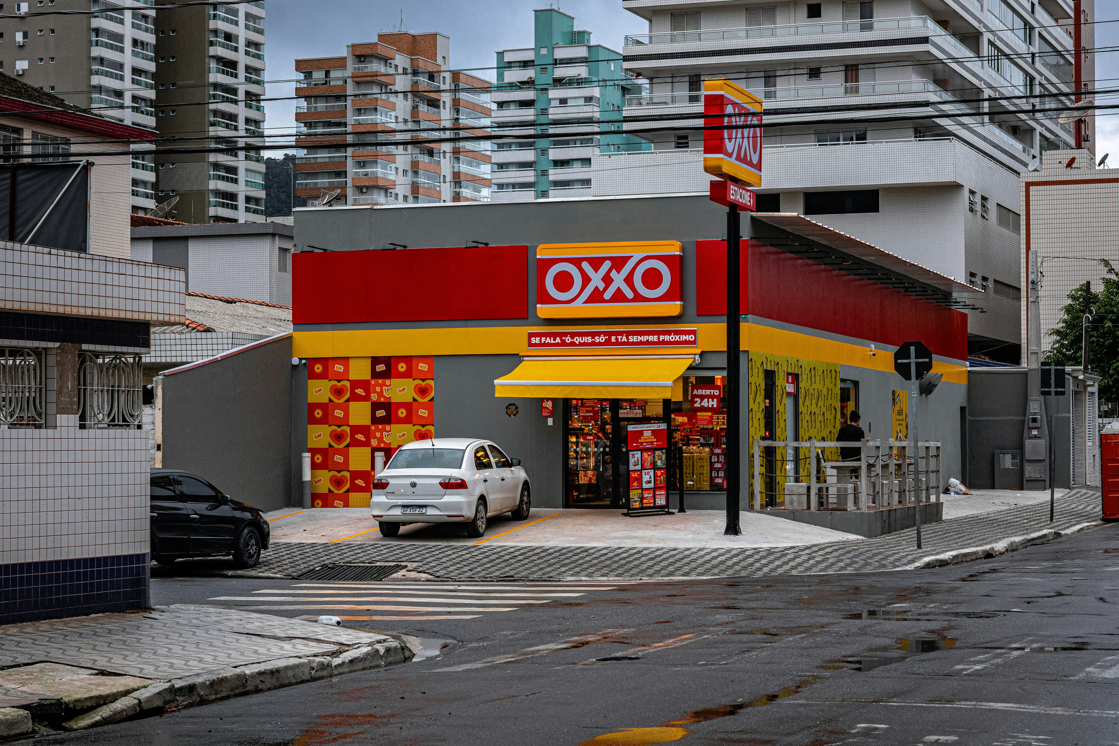 Oxo Corner: Bright Convenience in a Quiet Urban Street