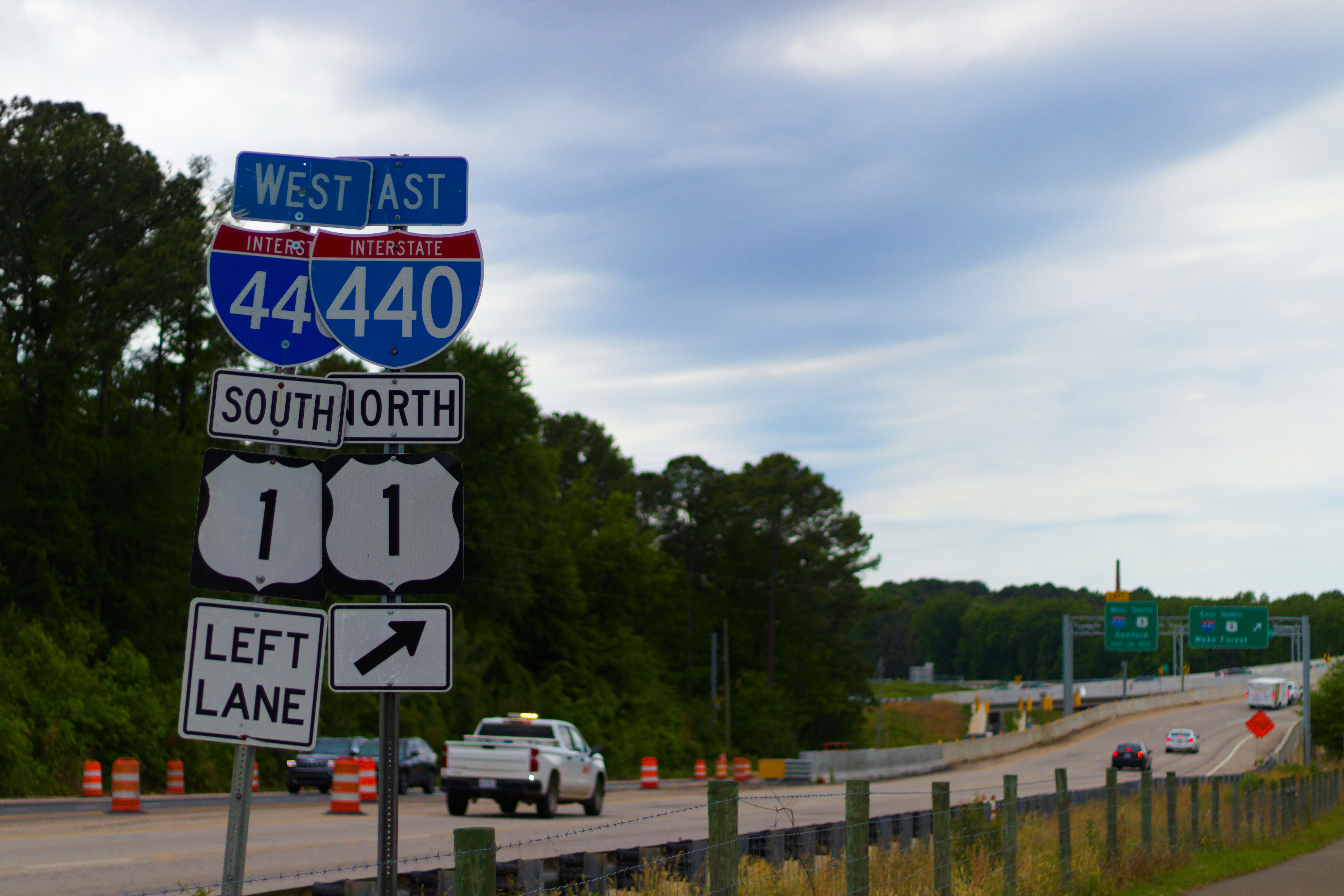 Highway Signage and Lanes: Redirect and Merge Scene