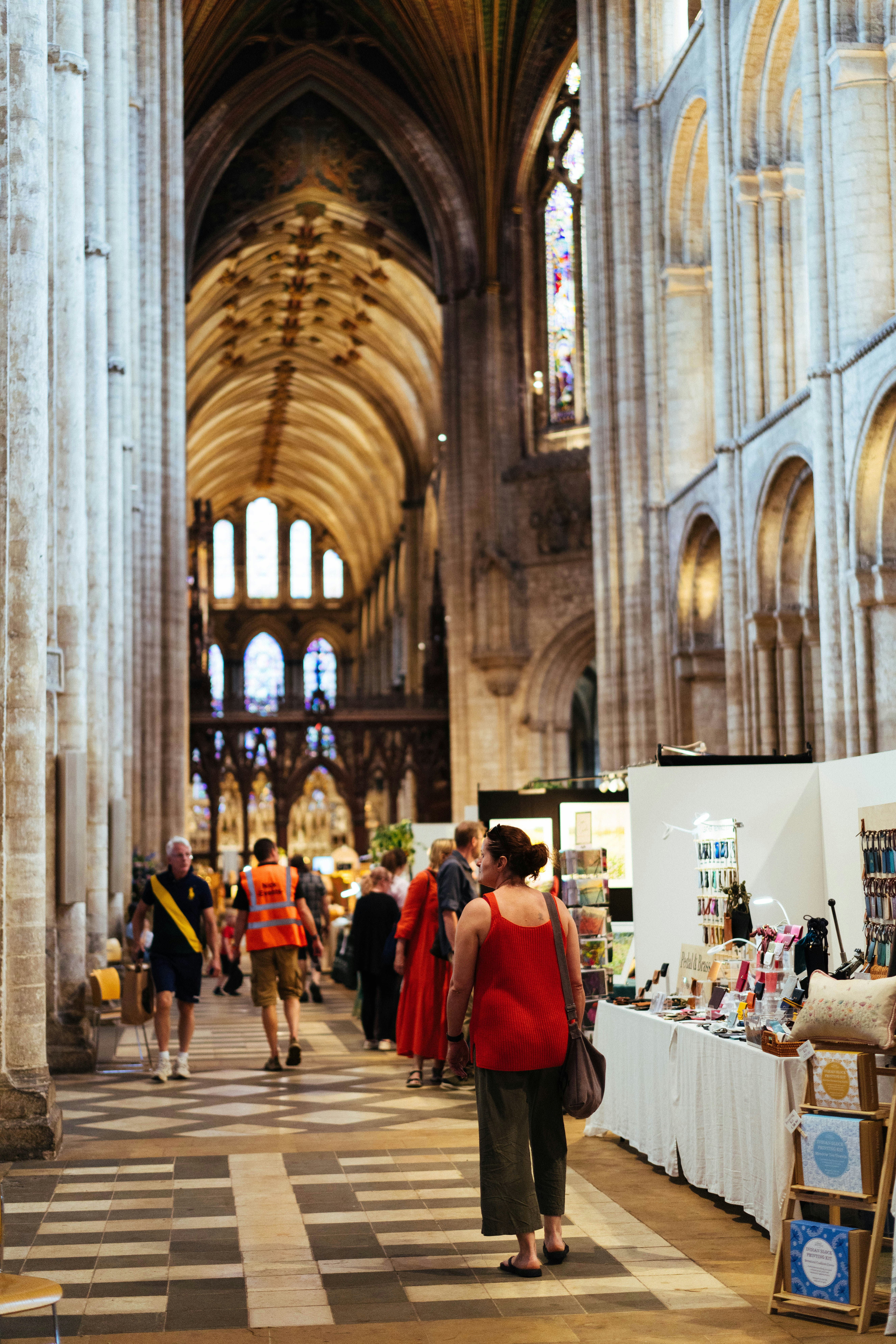 A Quiet Market Along the Gothic Aisle