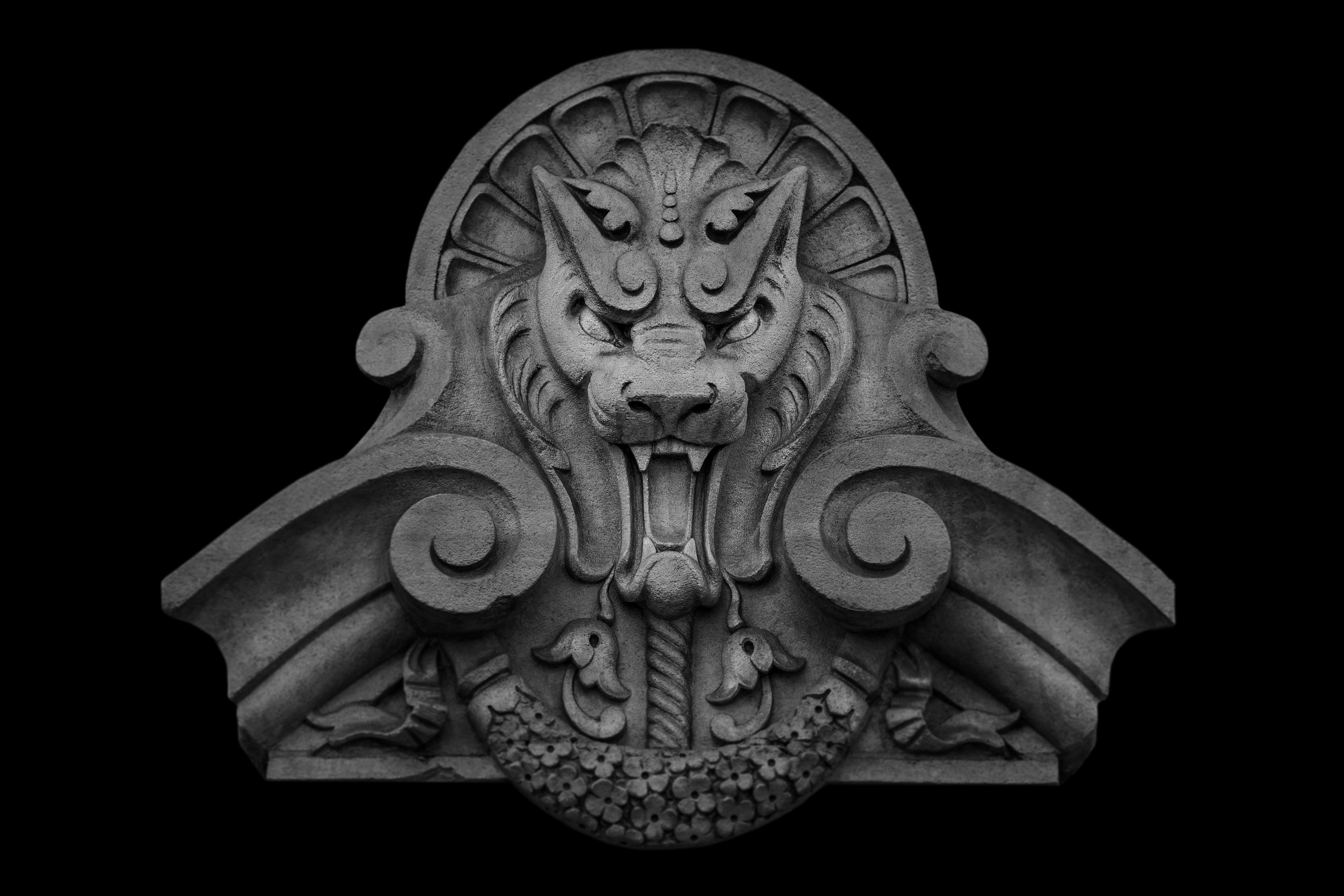 Stone Gargoyle Crest: A Monochrome Sentinel of Lore