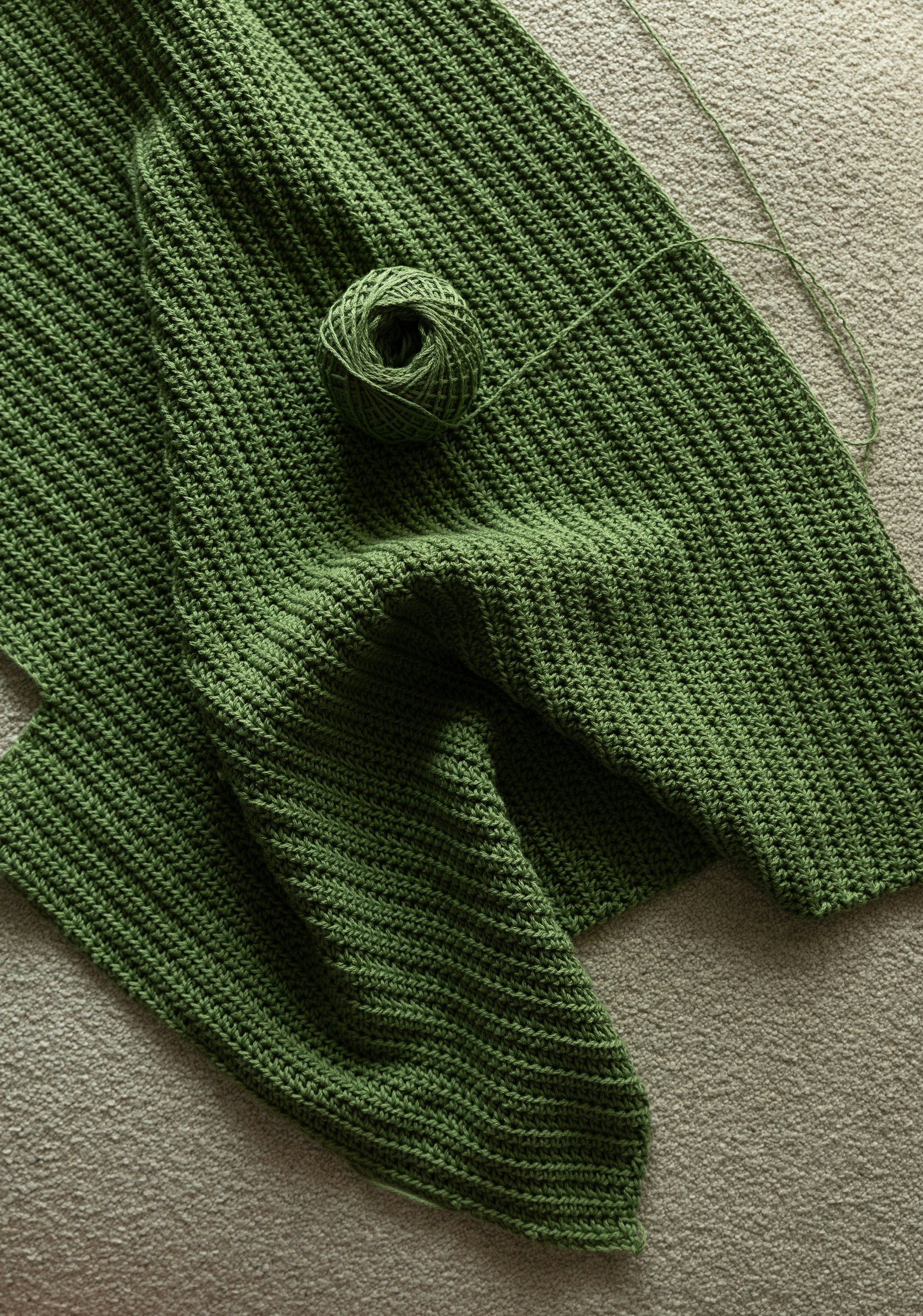 Emerald Knit Unraveled: A Cozy Wool Moment
