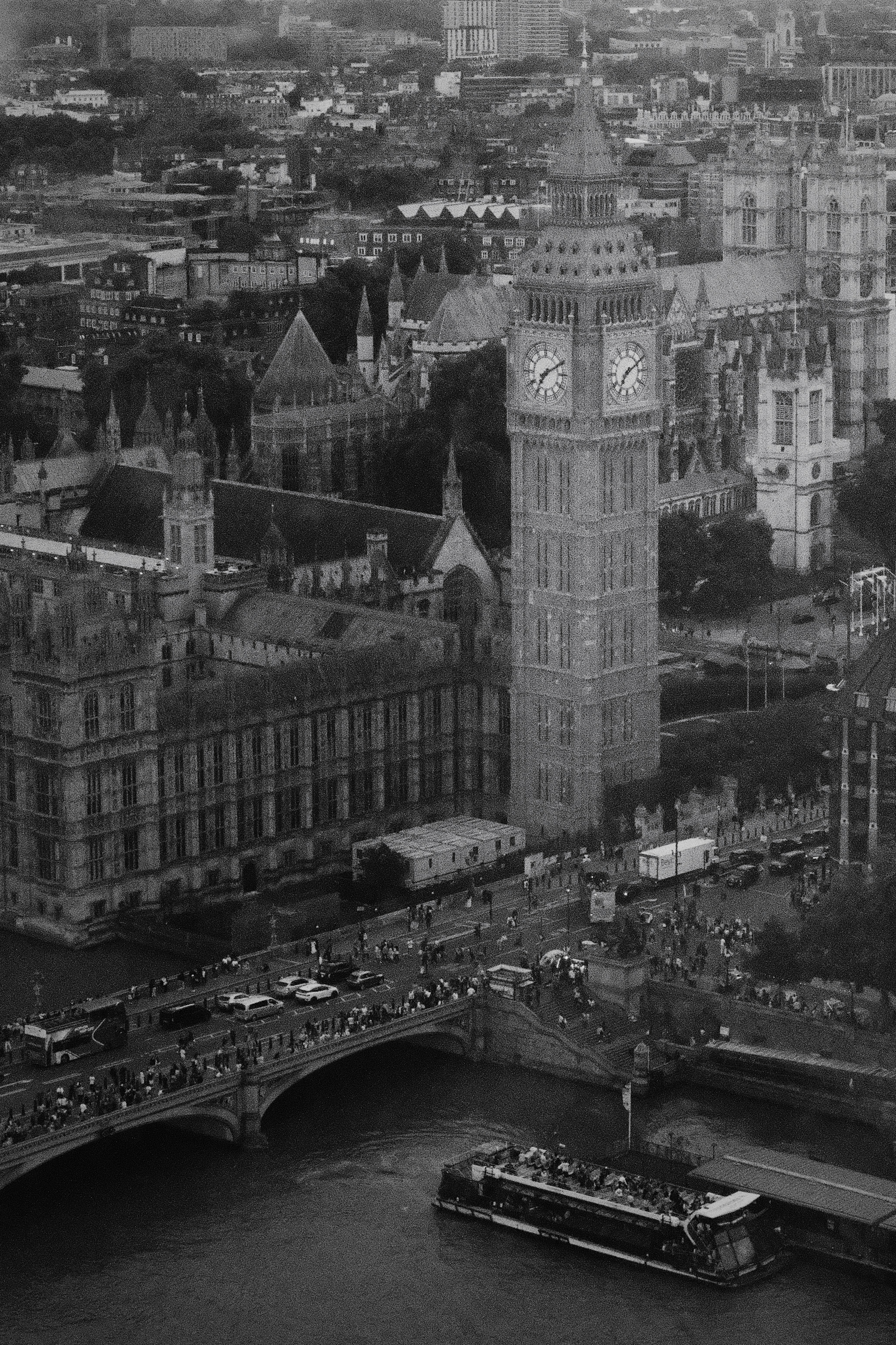 Twin Clock Towers Over the Thames: A Monochrome Cityscape
