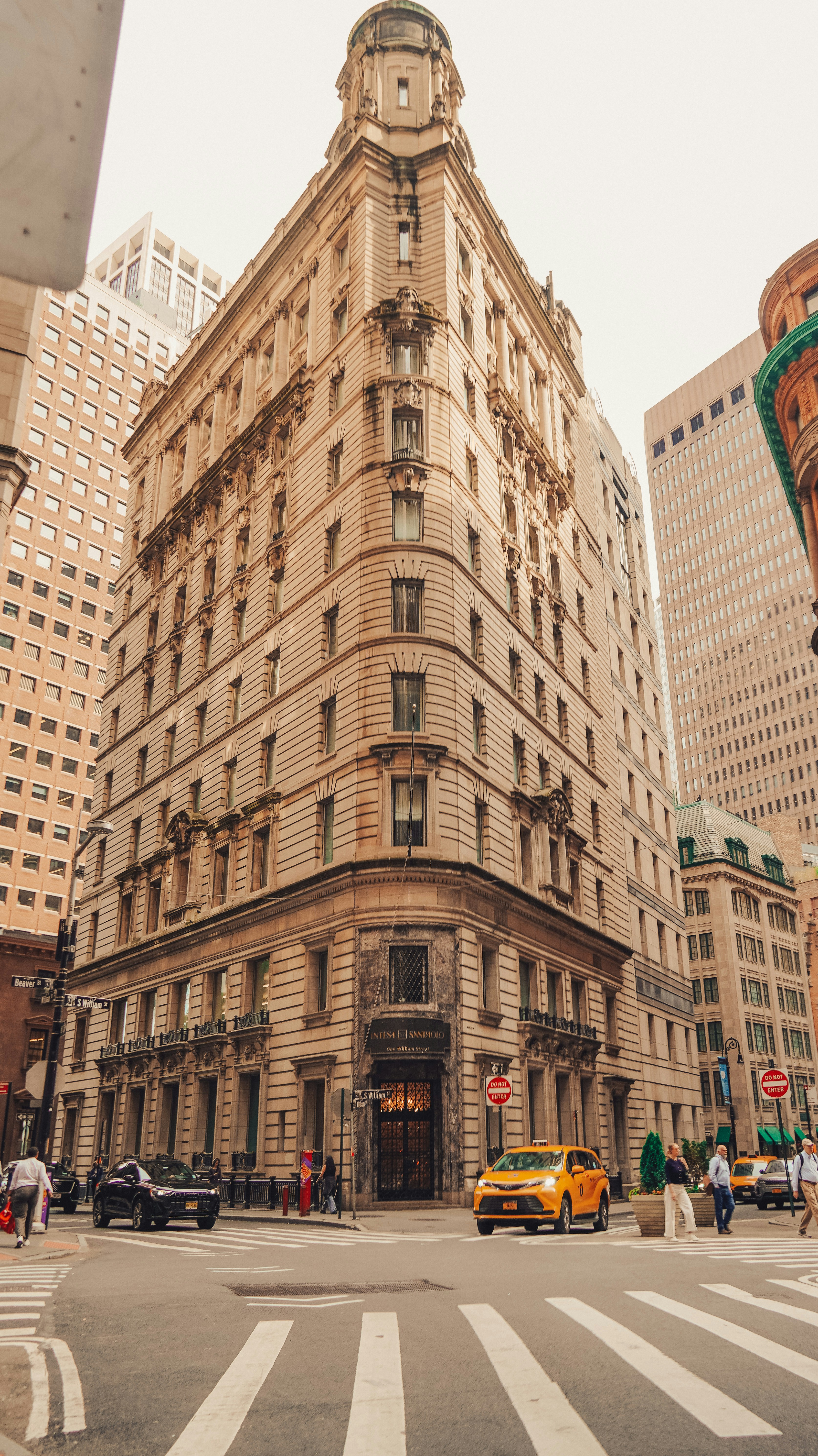 Urban Geometry: The Cornered Cathedral of Midtown