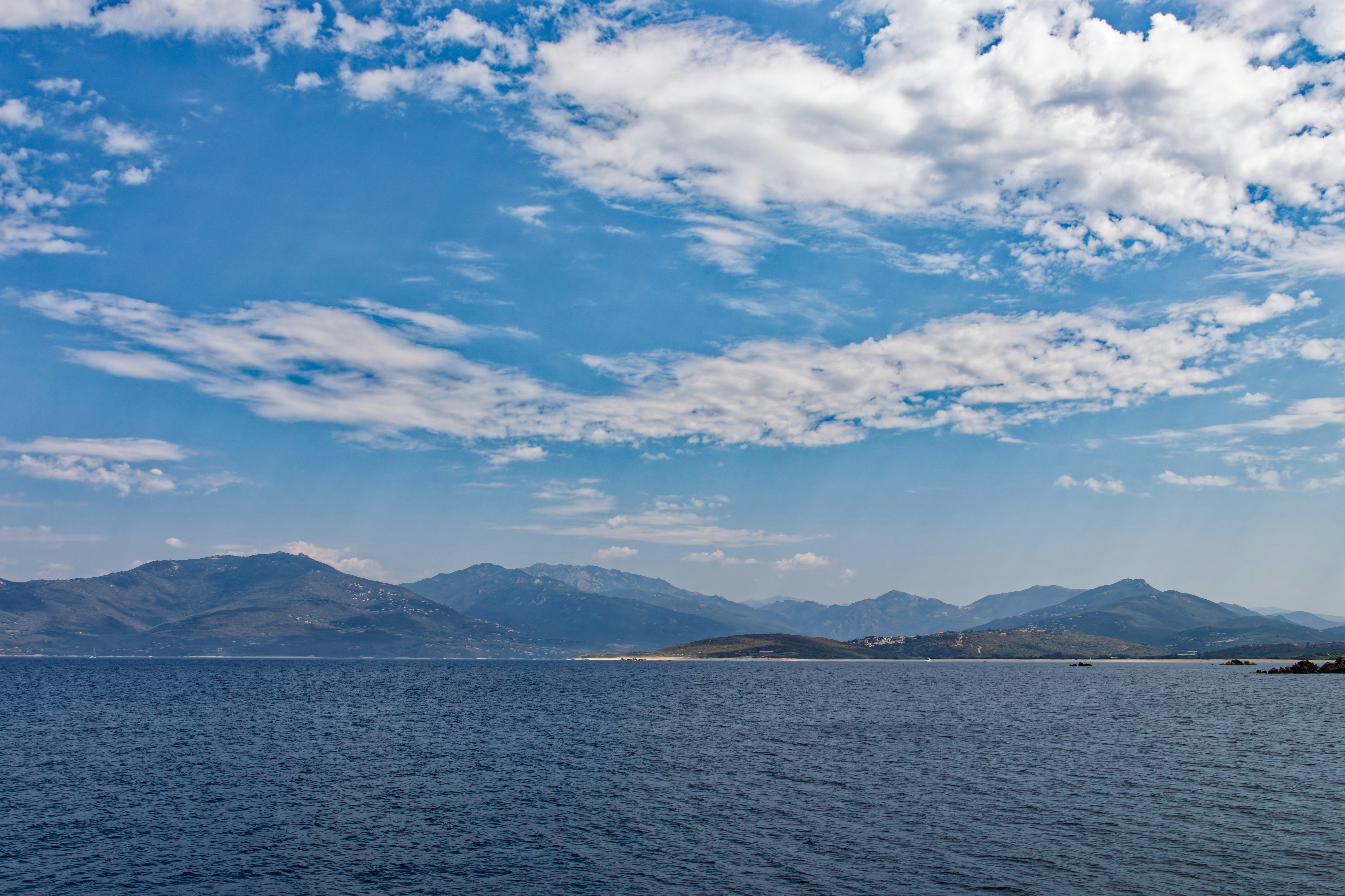 Coastal Horizon under Wide Skies
