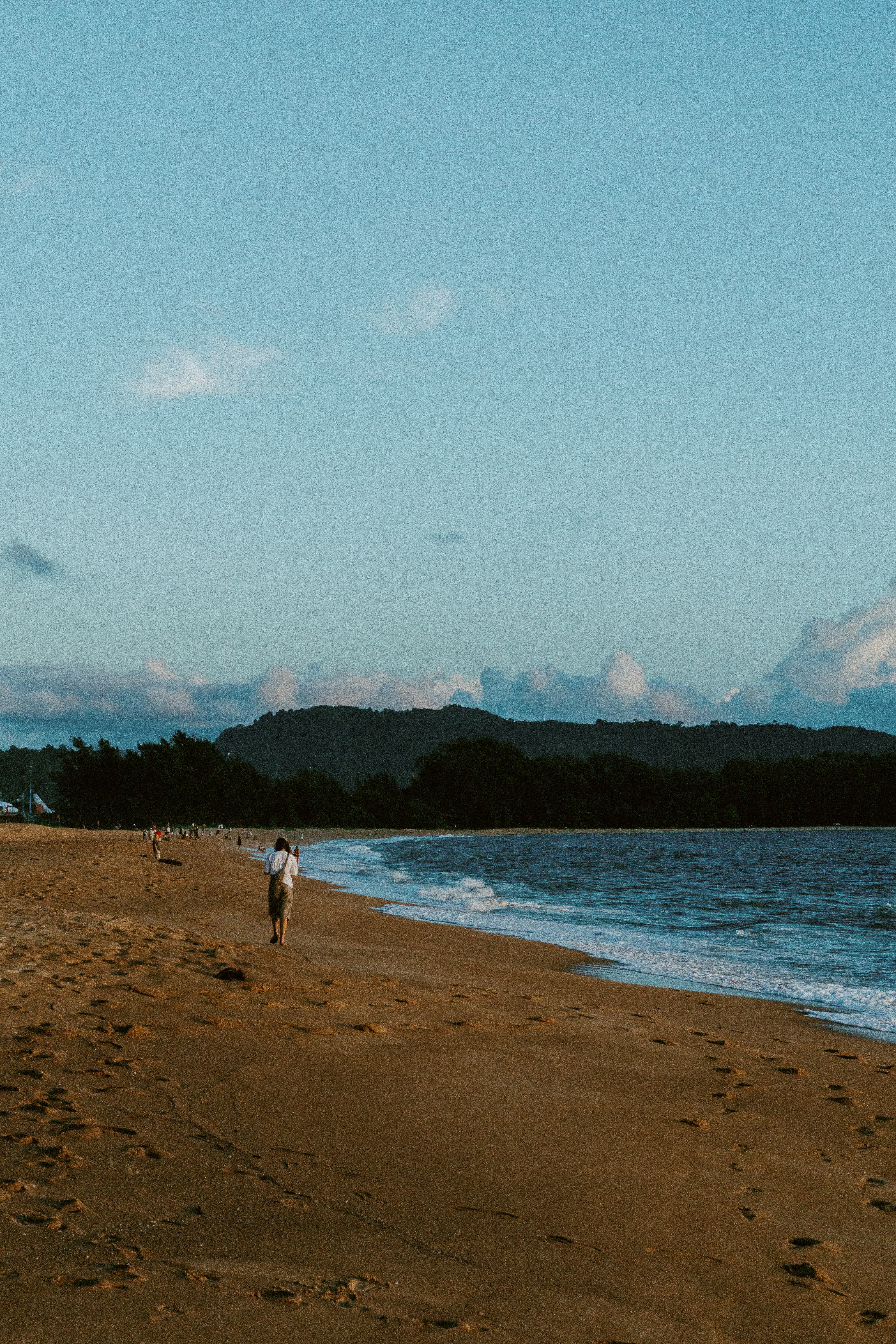 Lonely Shoestring: A Walk Along the Quiet Shore