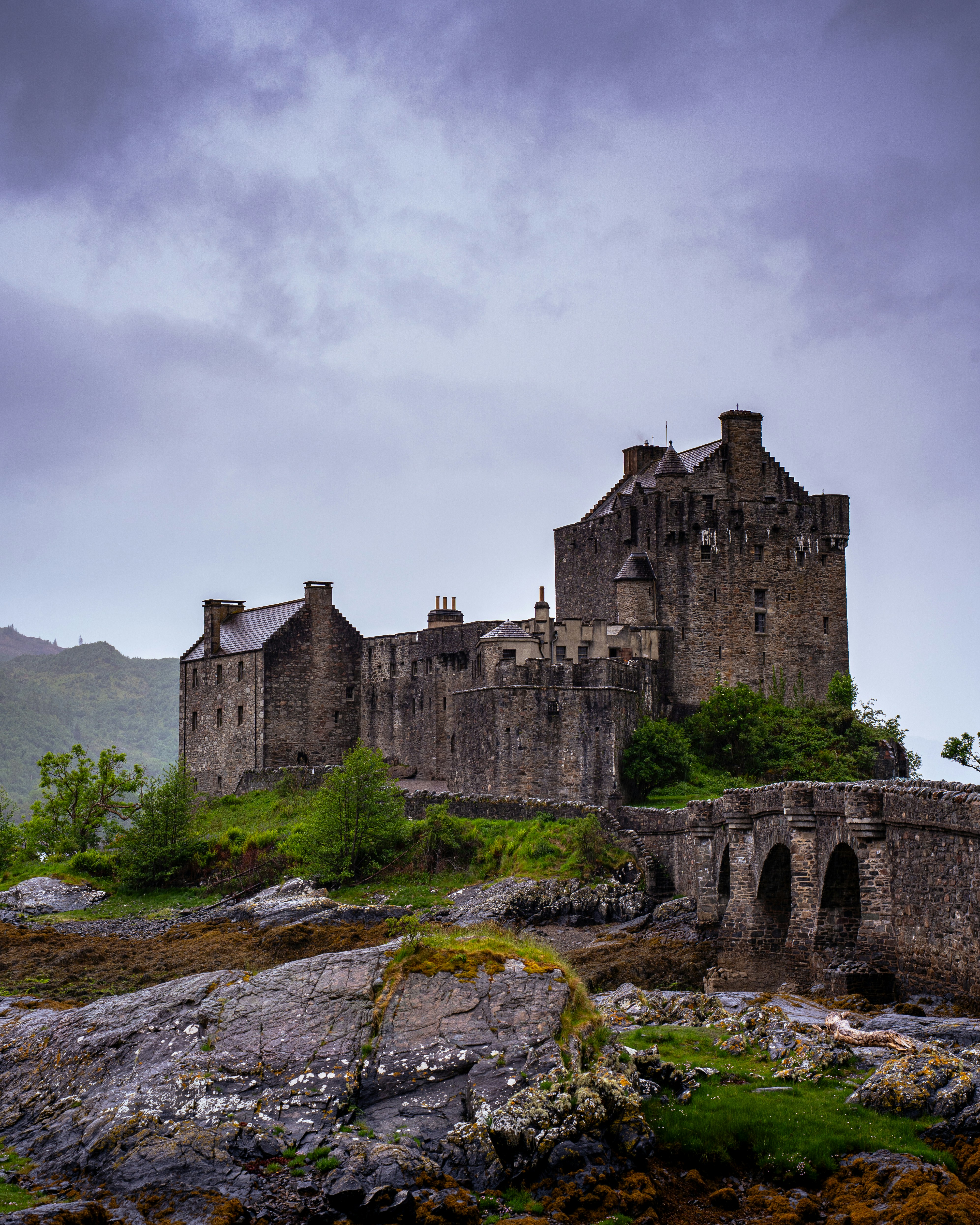 Stormy Highlands: A Keepsake Castle Amid Rocky Outcrop