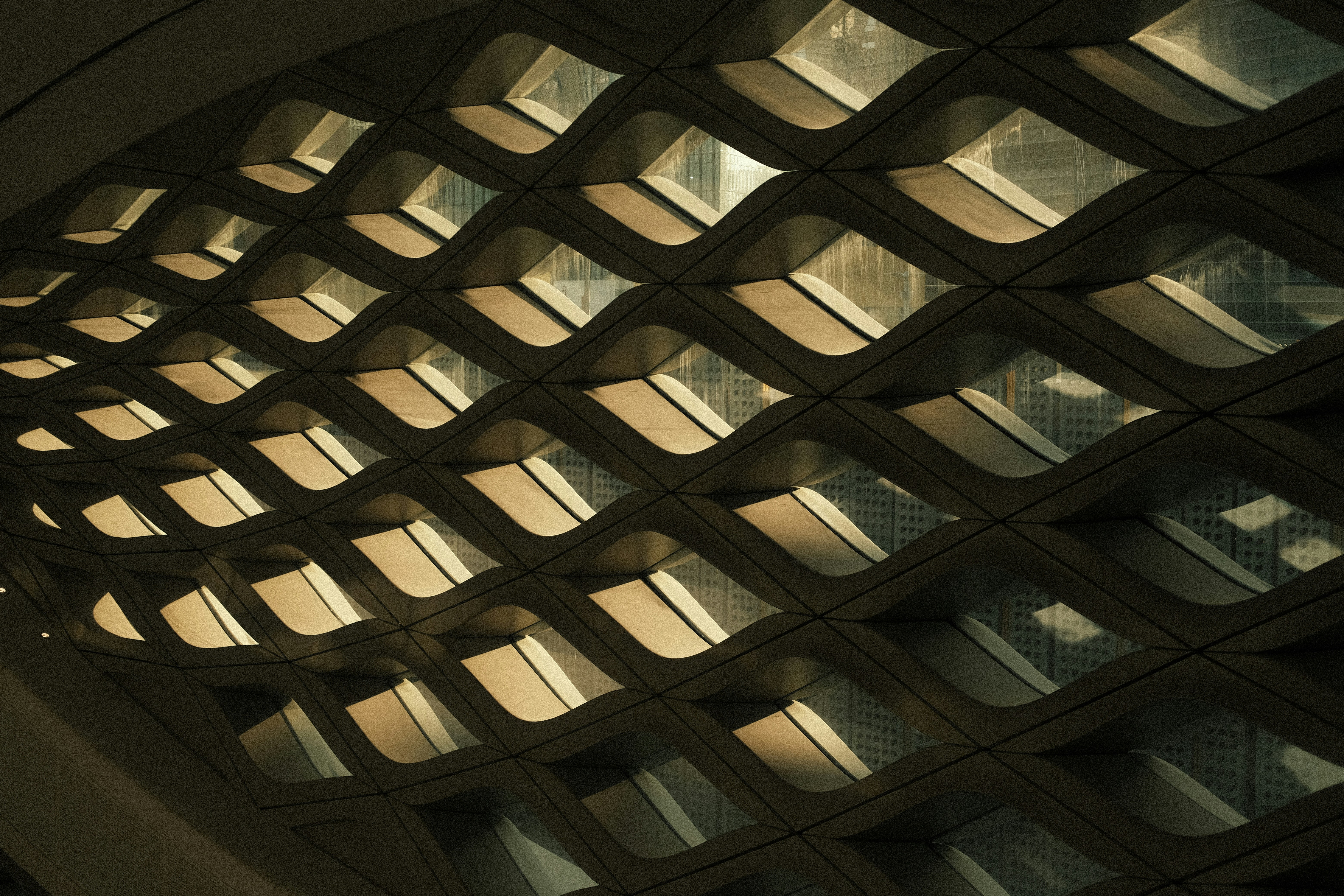 Woven Light: Interlocking Shadows Across a Modern Facade