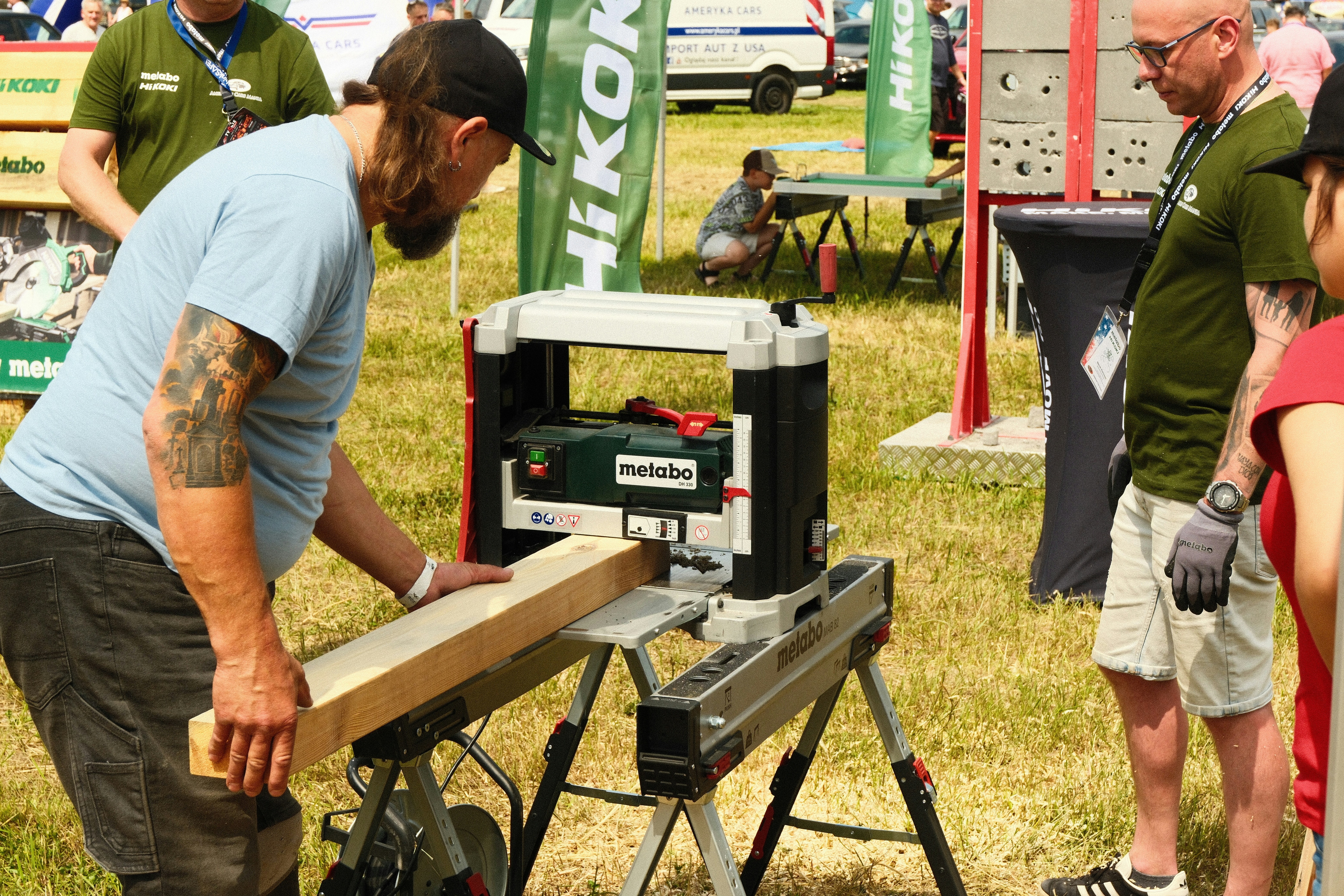 Woodworking at the Field Expo: A Benchtop Saw in Action