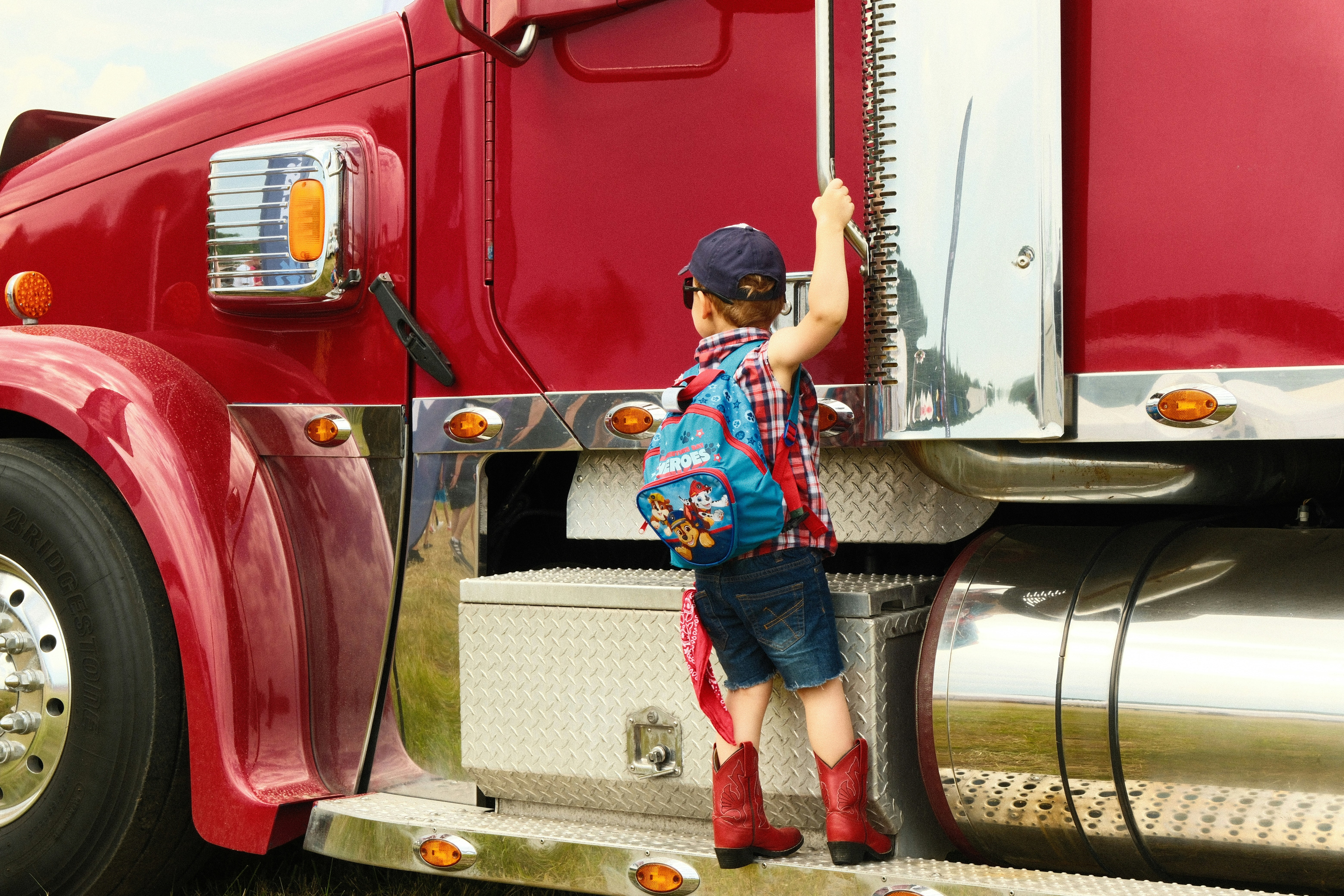 Mini Explorer at the Big Truck Door