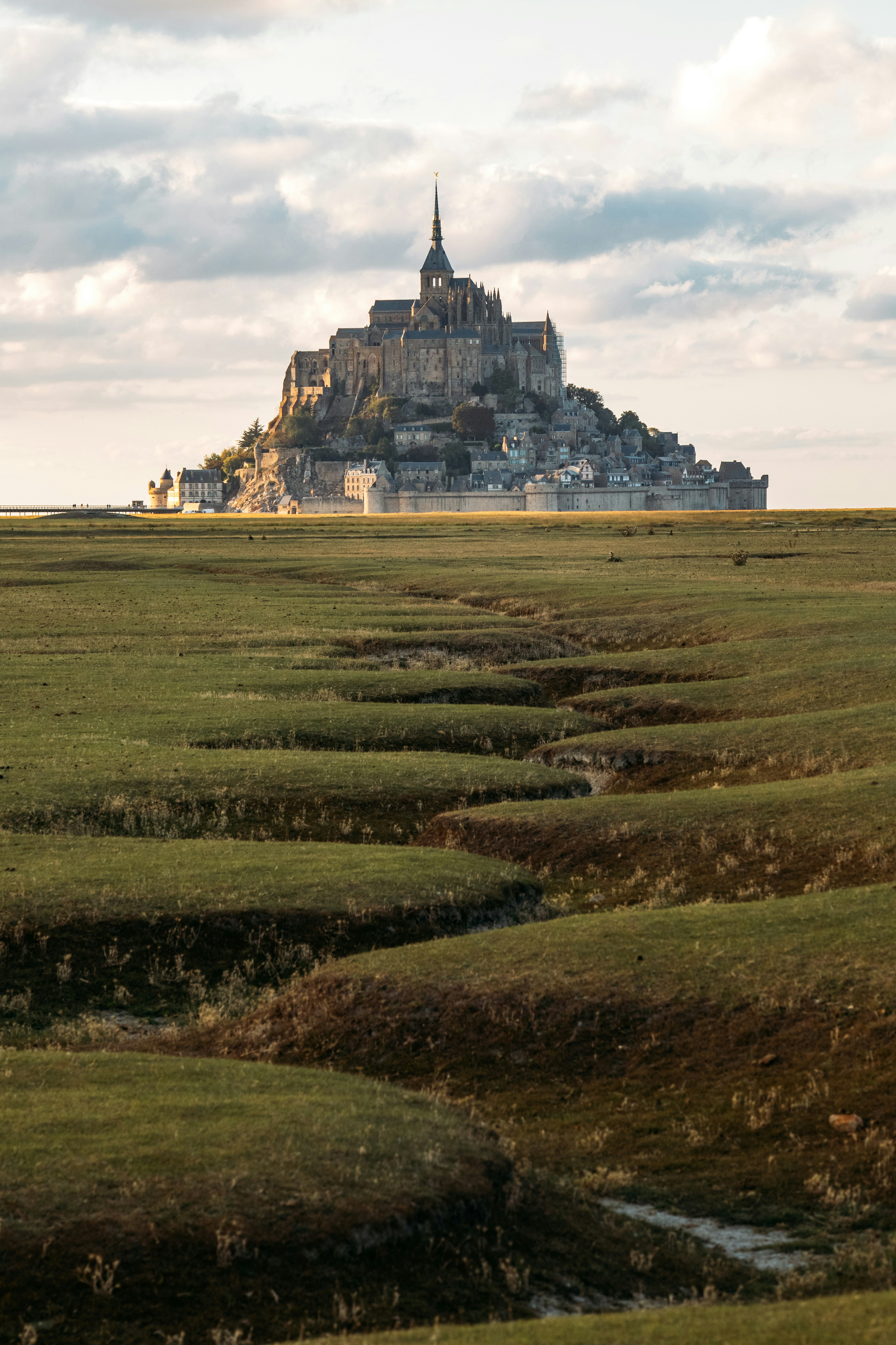 Mont Saint-Michel: Towering Citadel Rising from the Marshes