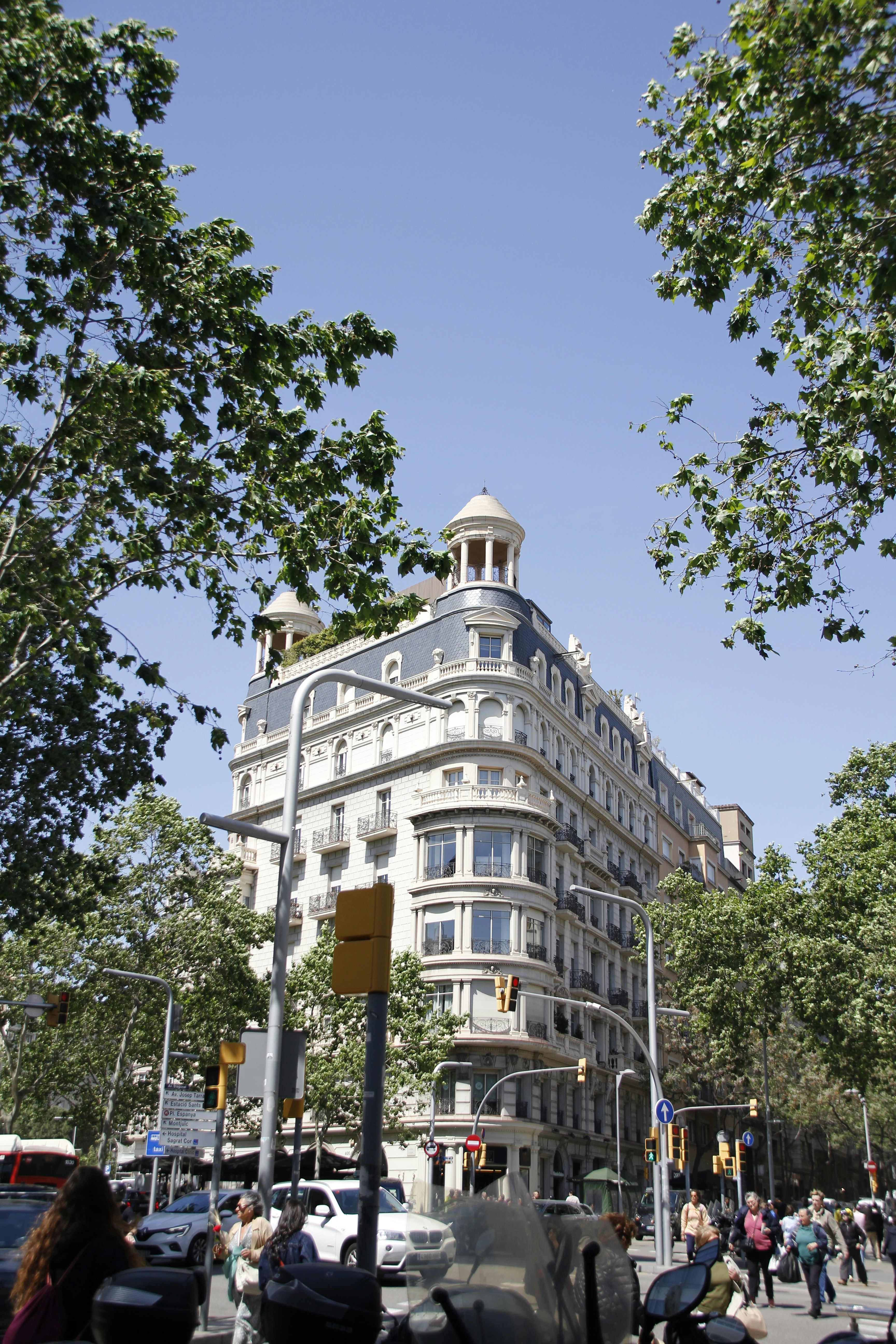 Curved Facade Under a Clear Sky
