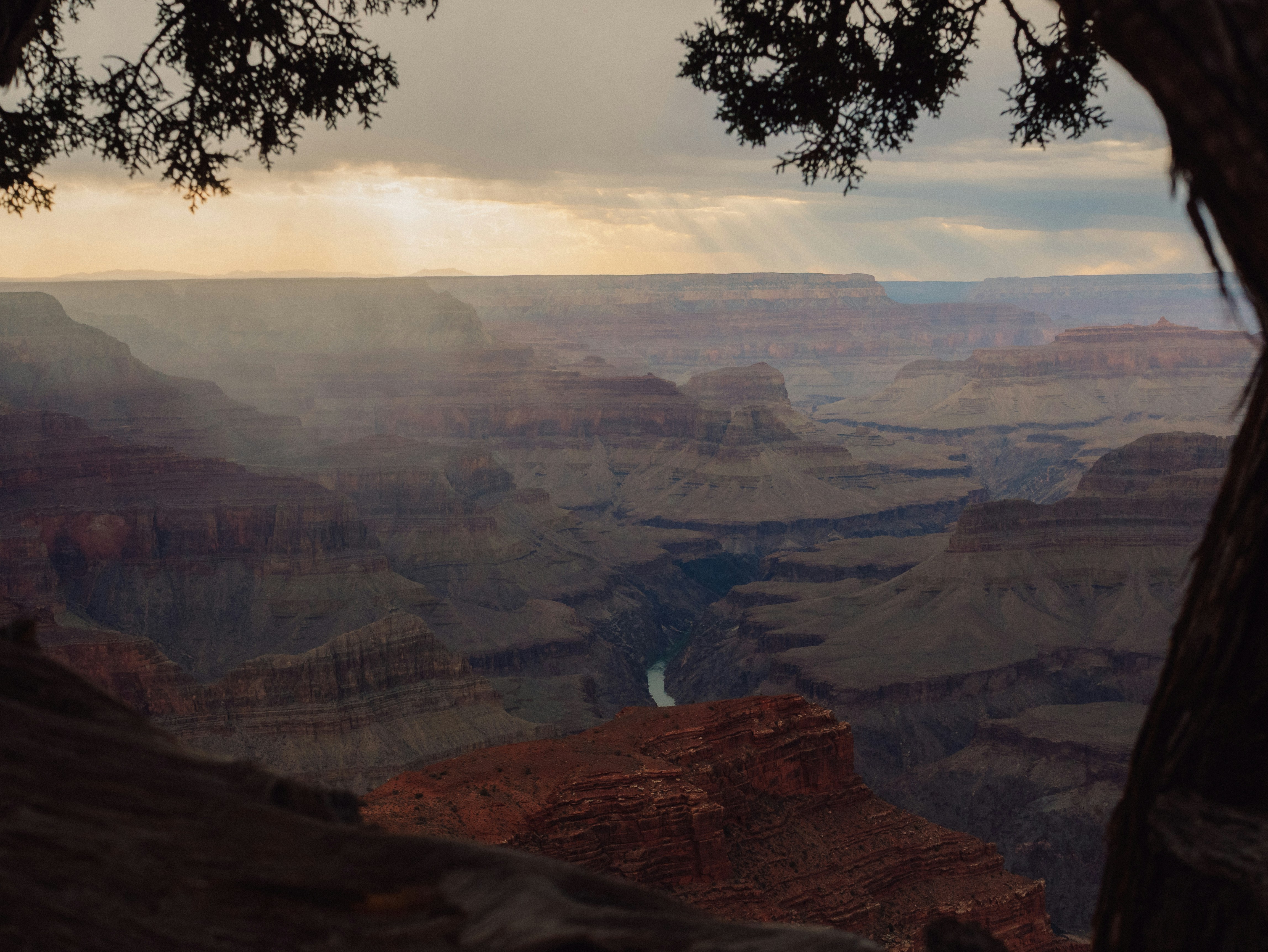 Sunset Over the Canyon: A Silent Rim View