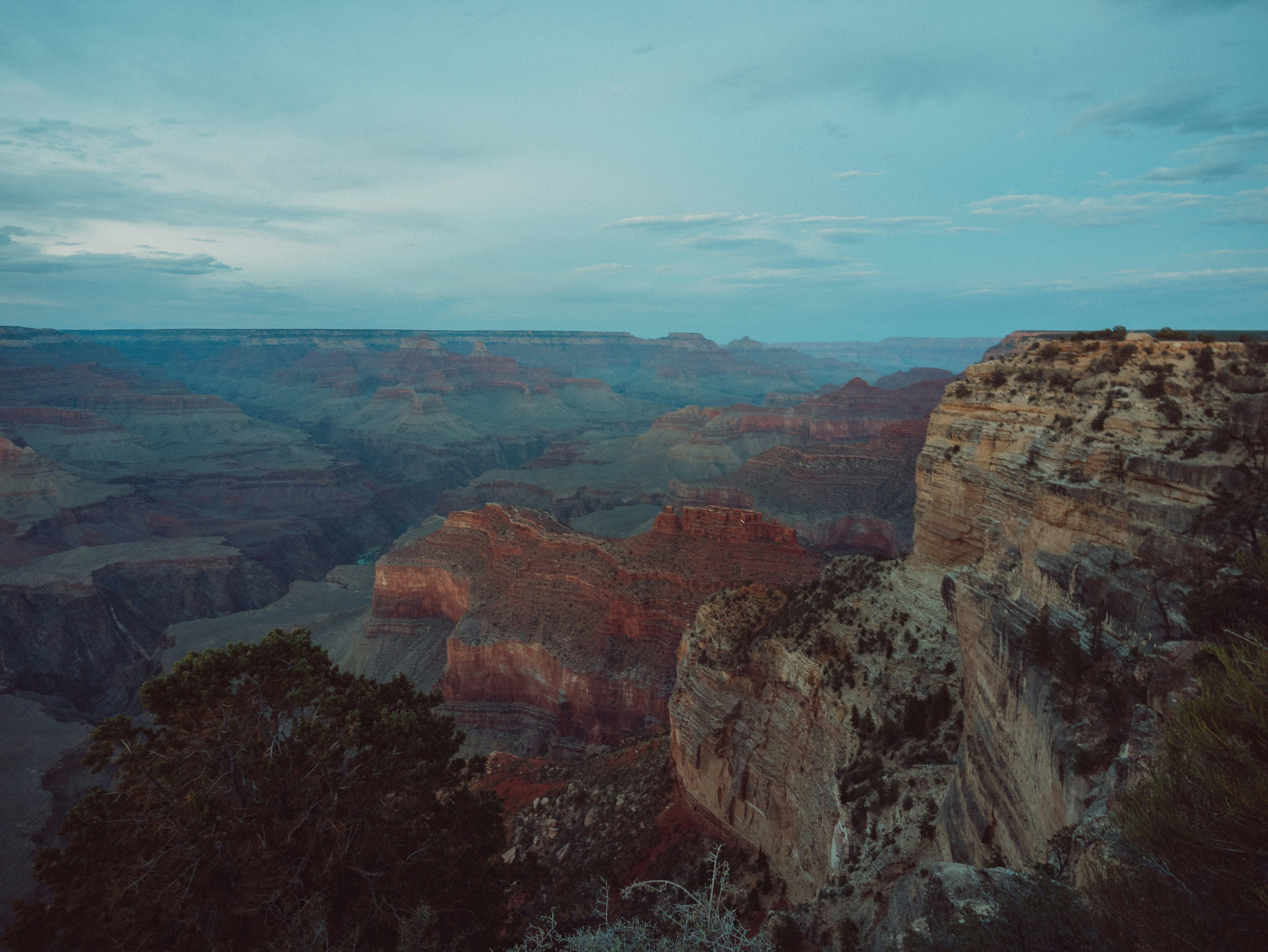 Canyon Edge at Dusk: A Quiet Panorama Over the Painted Cliffs