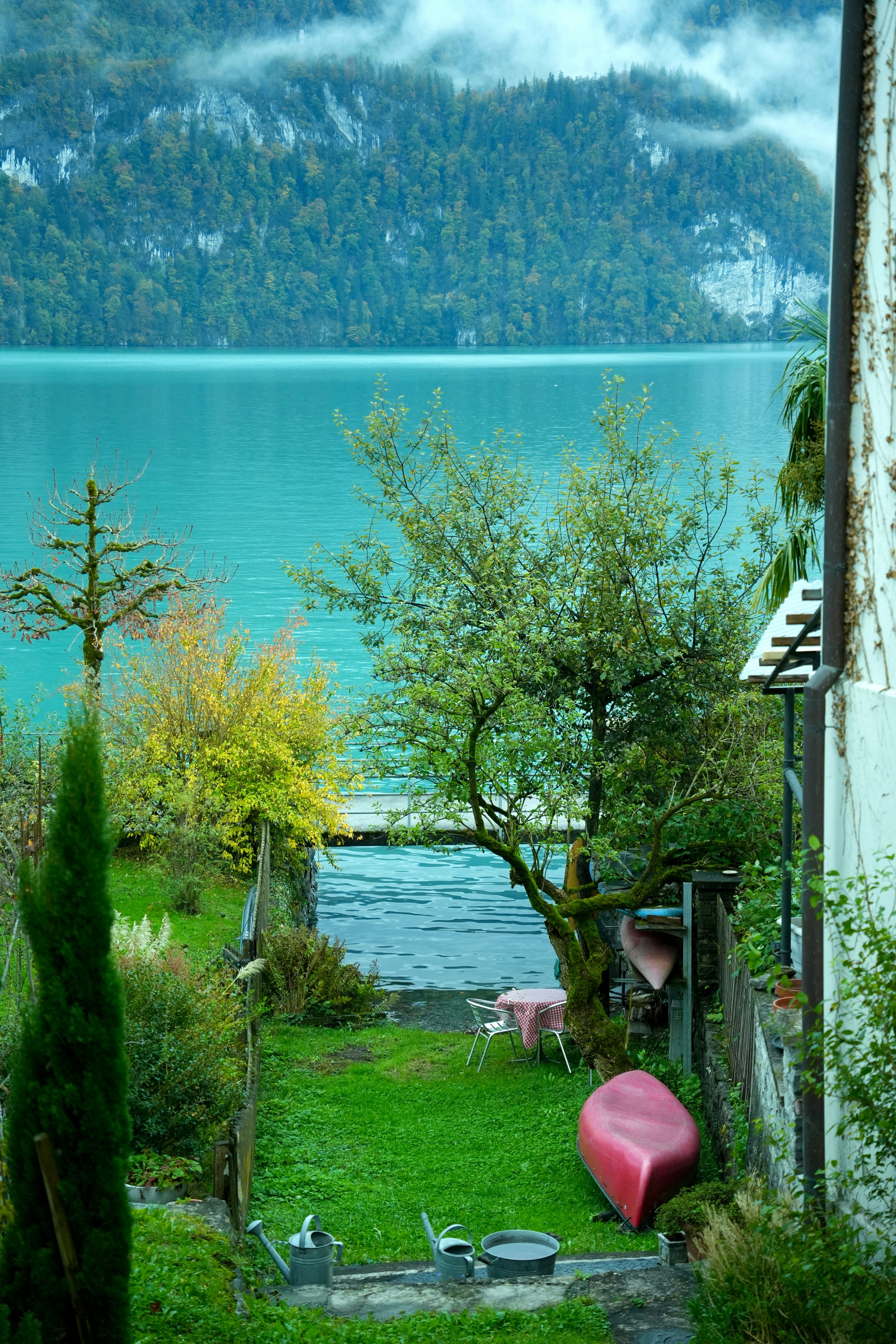 Azure Lake Terrace: A Tidy Garden Framing a Glassy Lake
