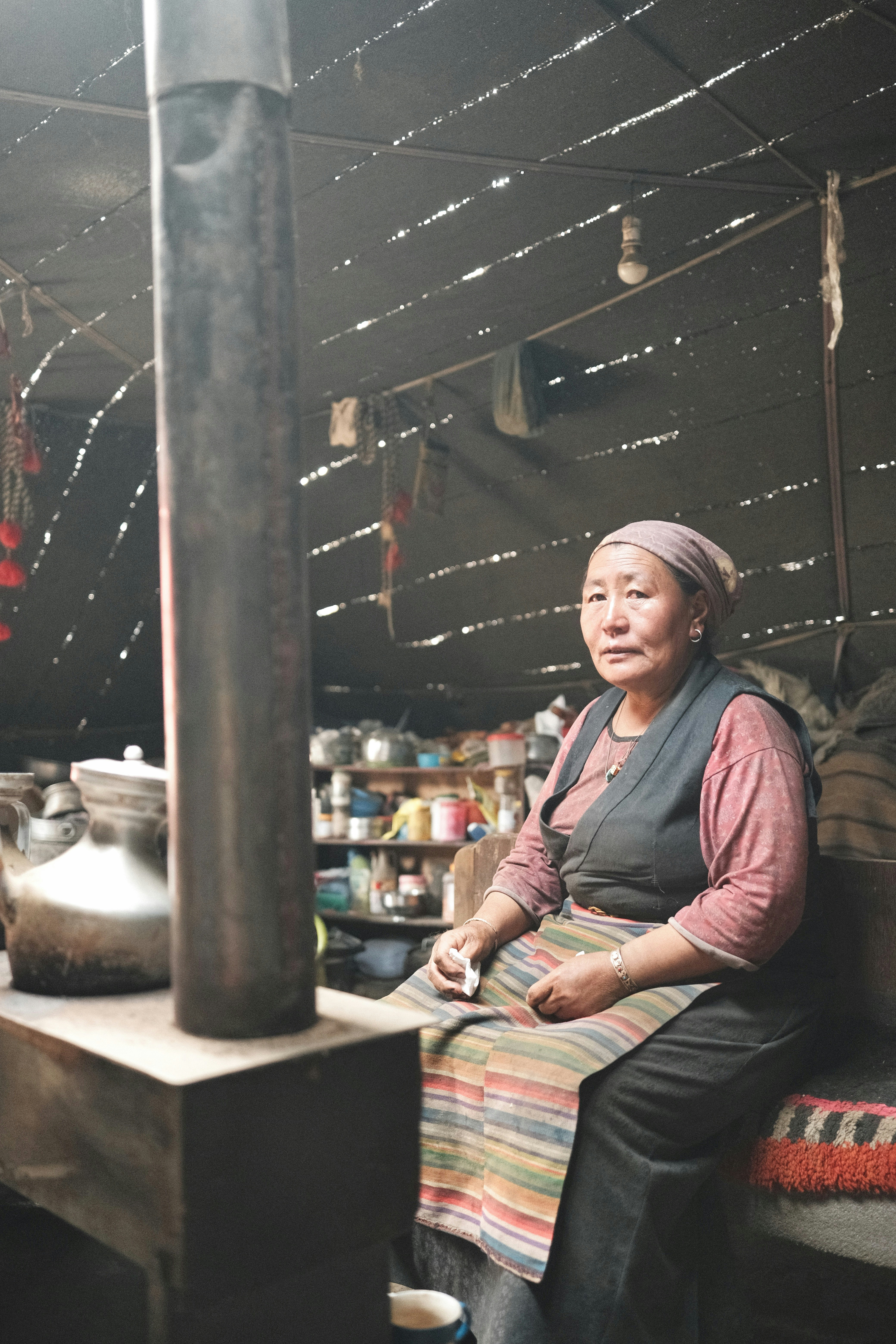 Quiet Craft and Warm Hearth: A Weave of Time