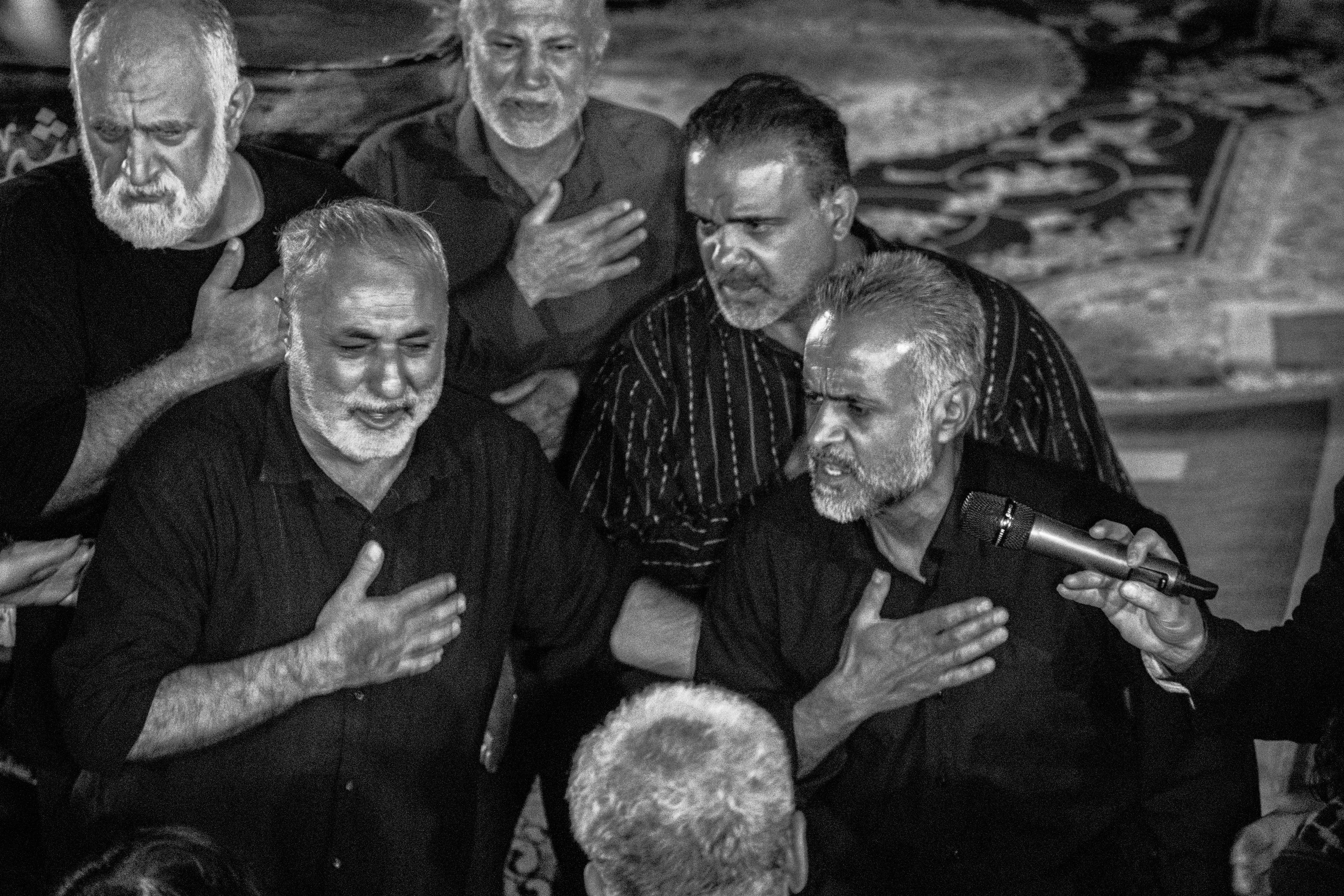 A Voiced Chorus: Five Men in Bandmates’ Pause