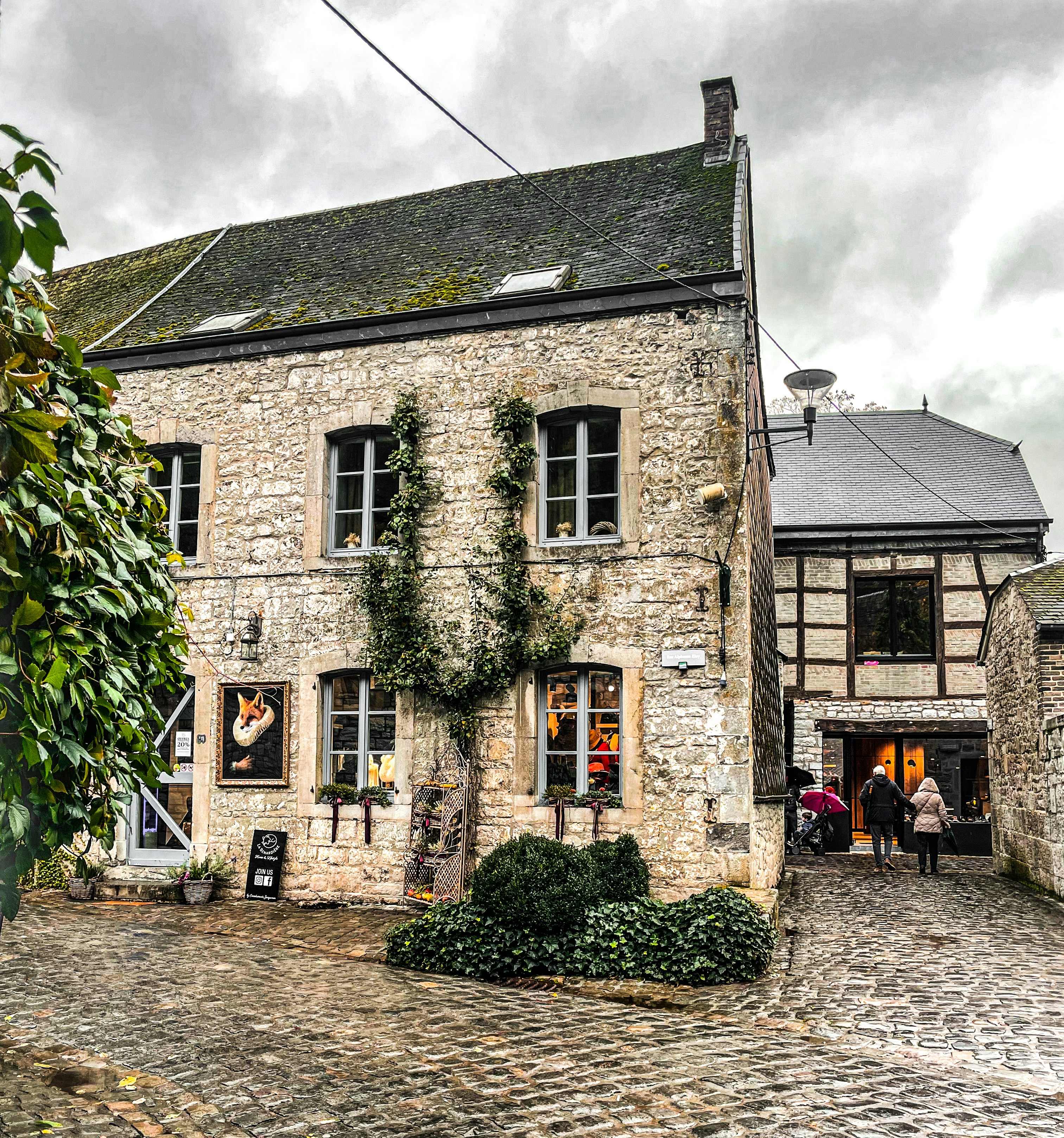 Cobbled Lane to a Lively Stone House