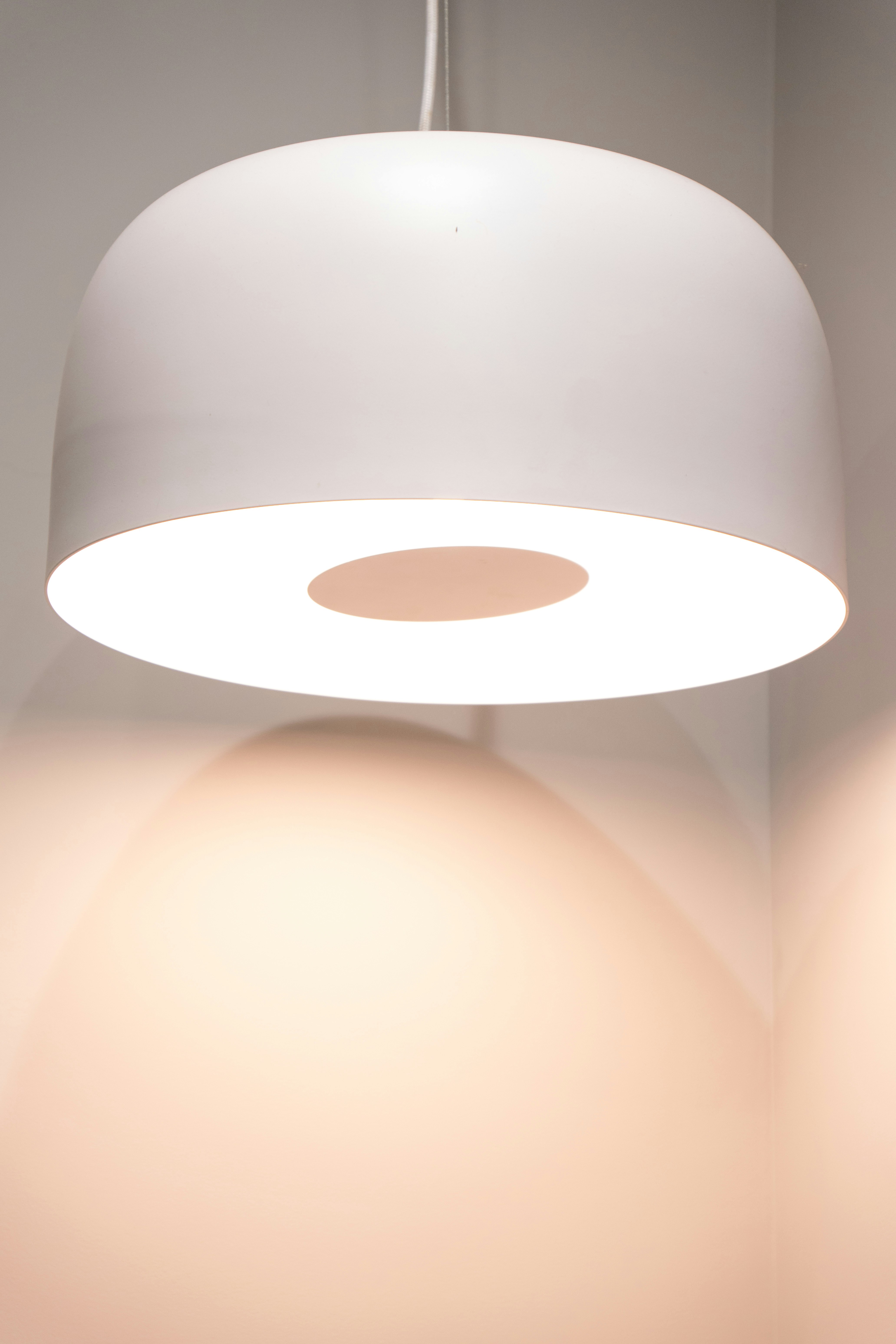 Soft Glow, Clean Lines: A Pendant Light in Quiet Symmetry