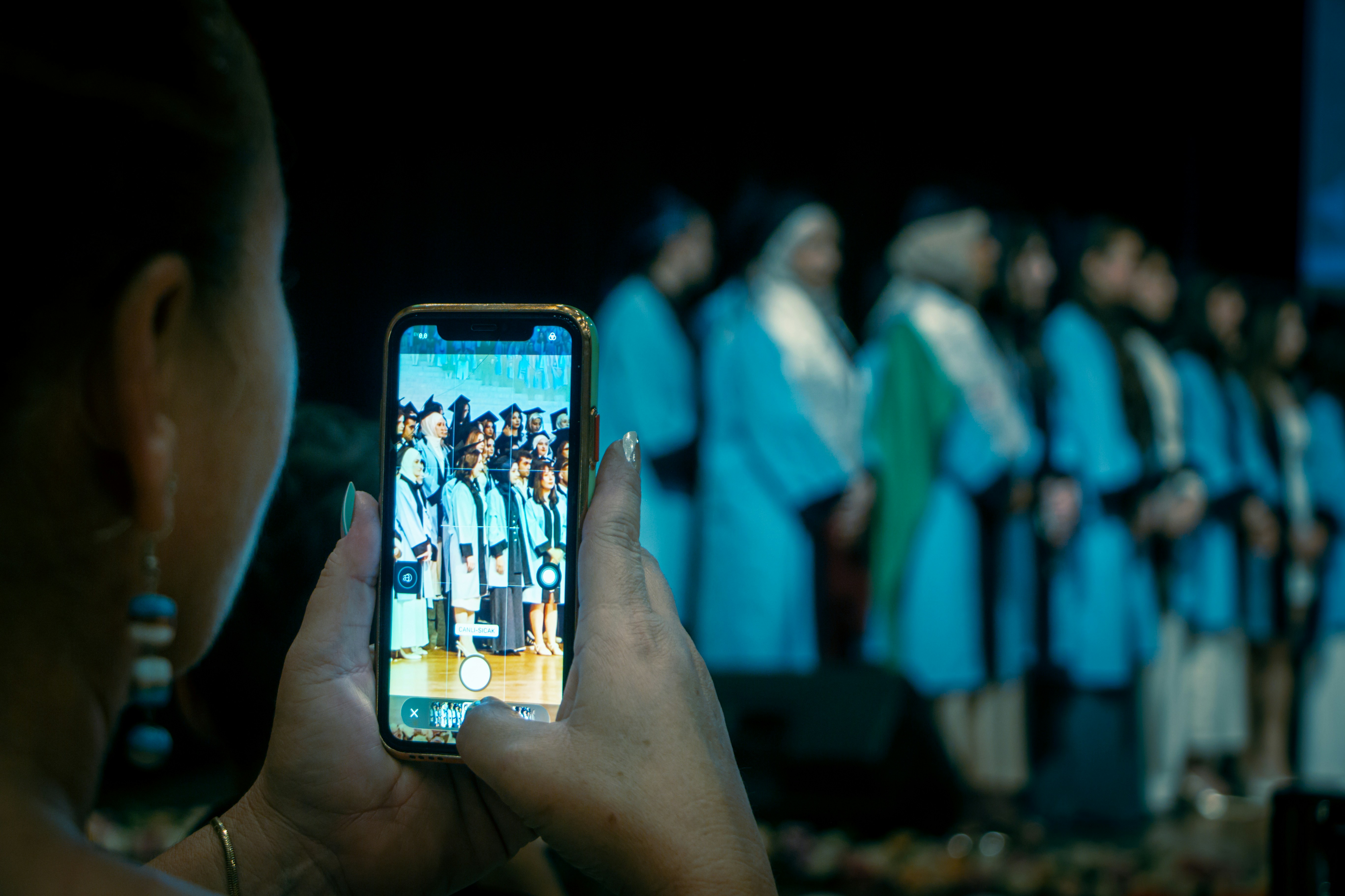 In Focus on a Smartphone Frame: Silent Choir Captured