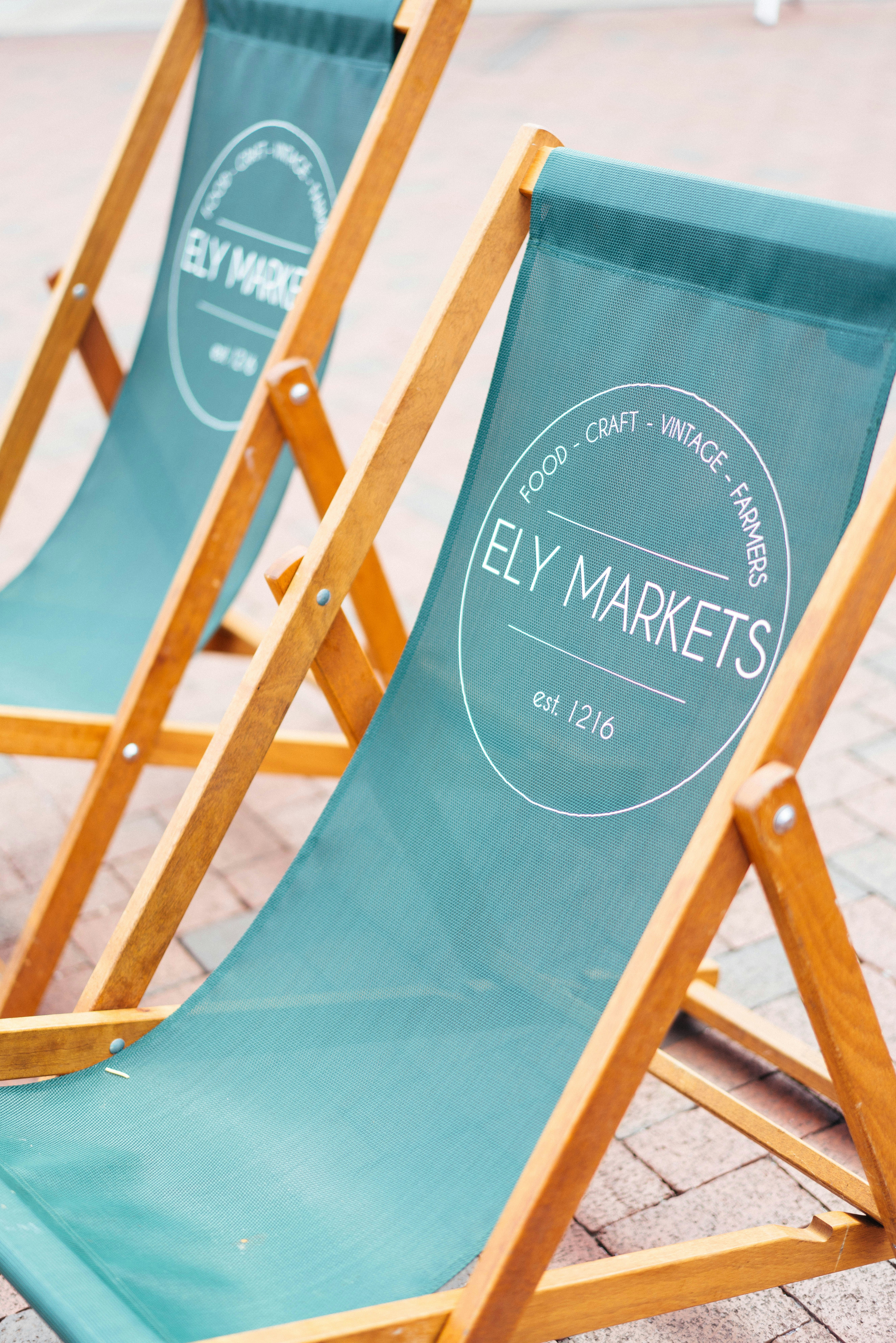 Teal Deck: Lounge Chairs with a Branding Circle
