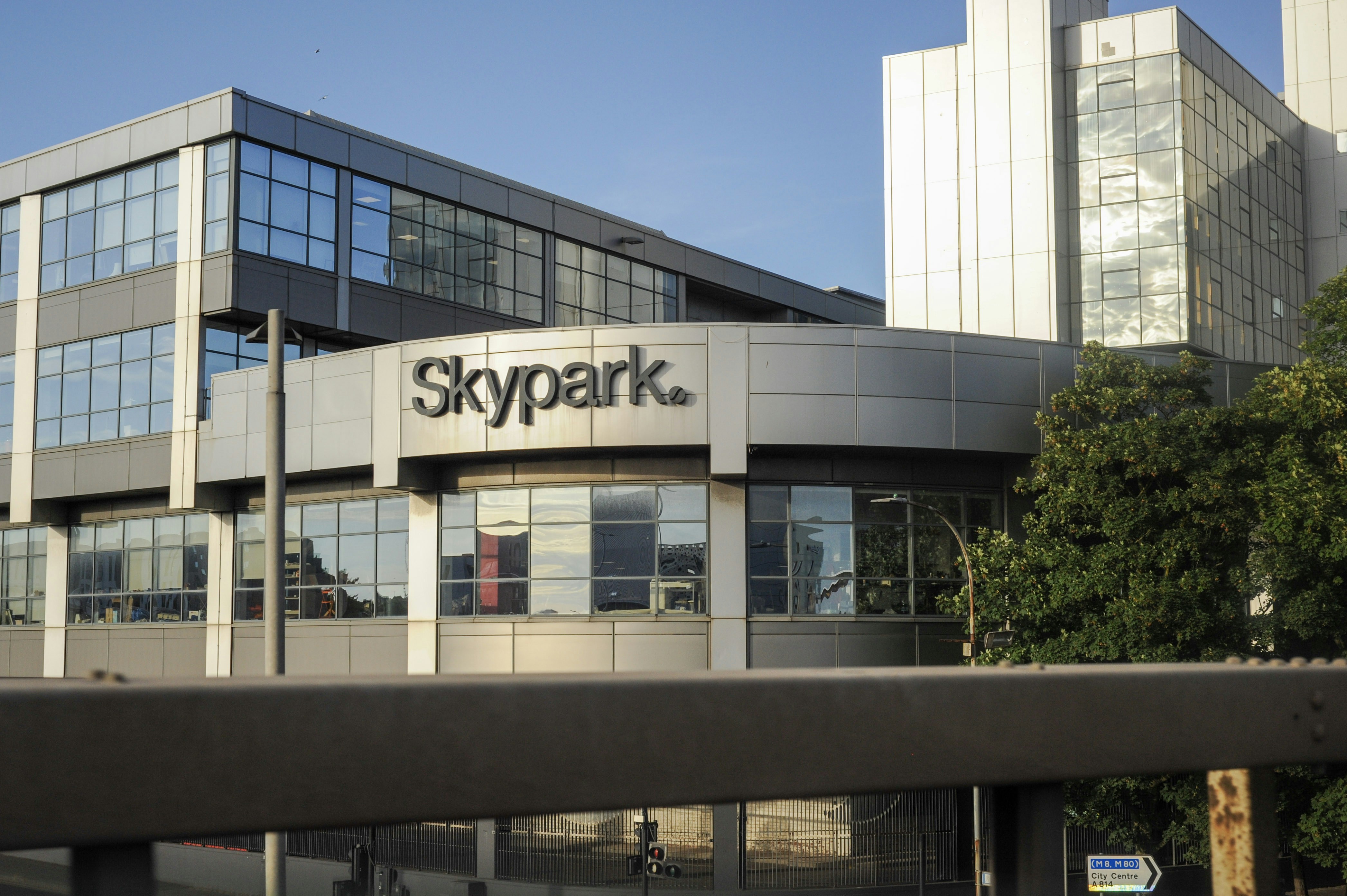 Skypark Facade: Glass and Steel Morning Light